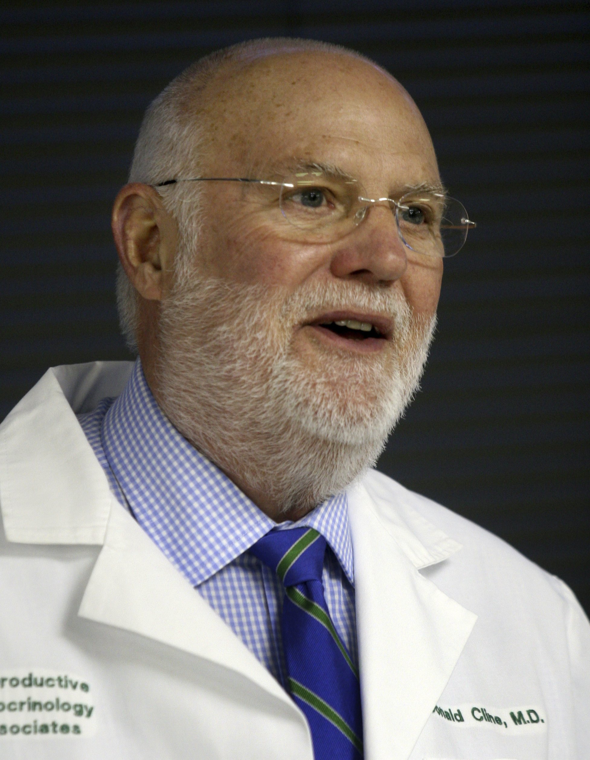 No jail for fertility doctor who lied about using own sperm | AP News