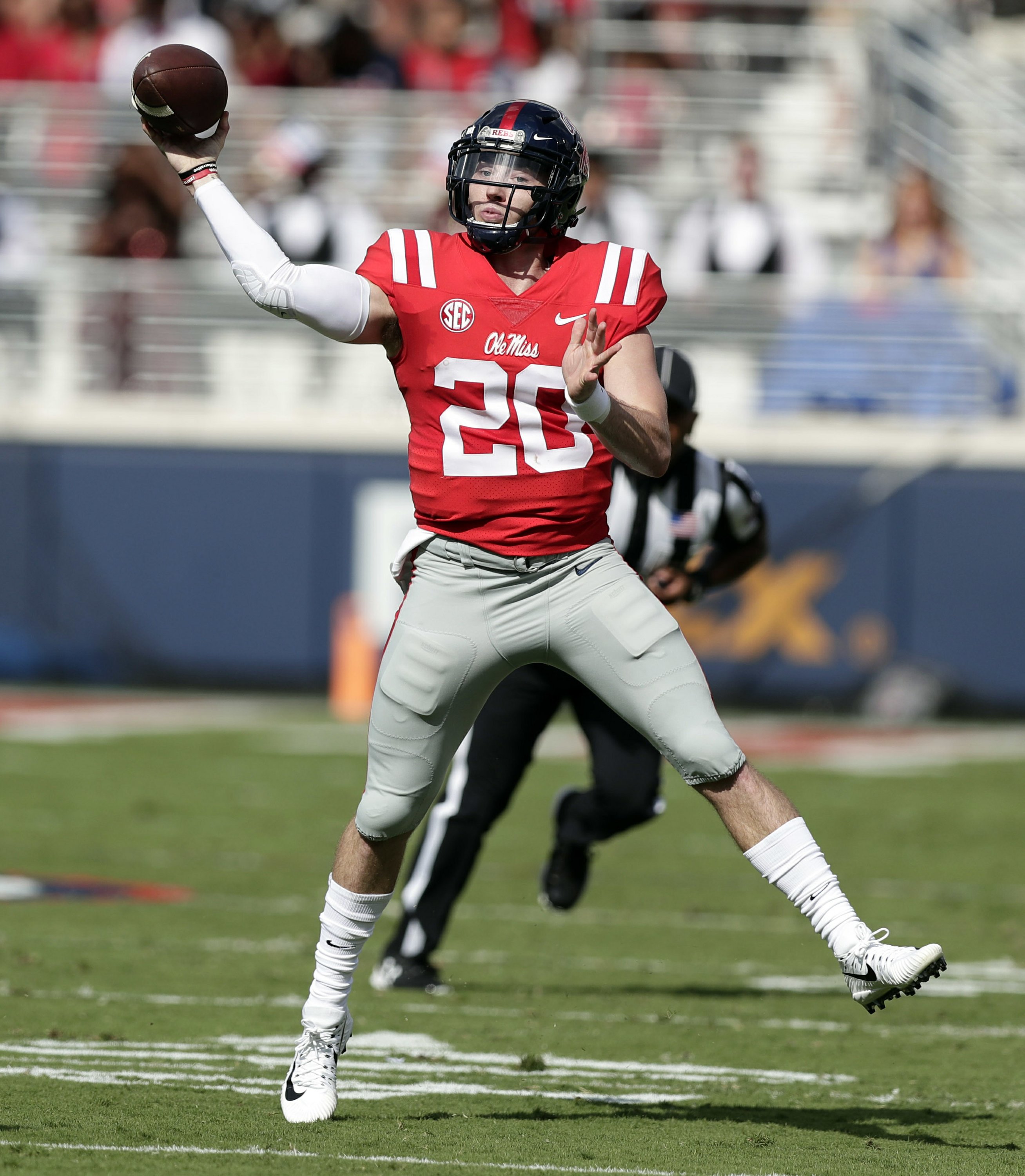 Michigan unlikely to have answer on Patterson by practice | AP News