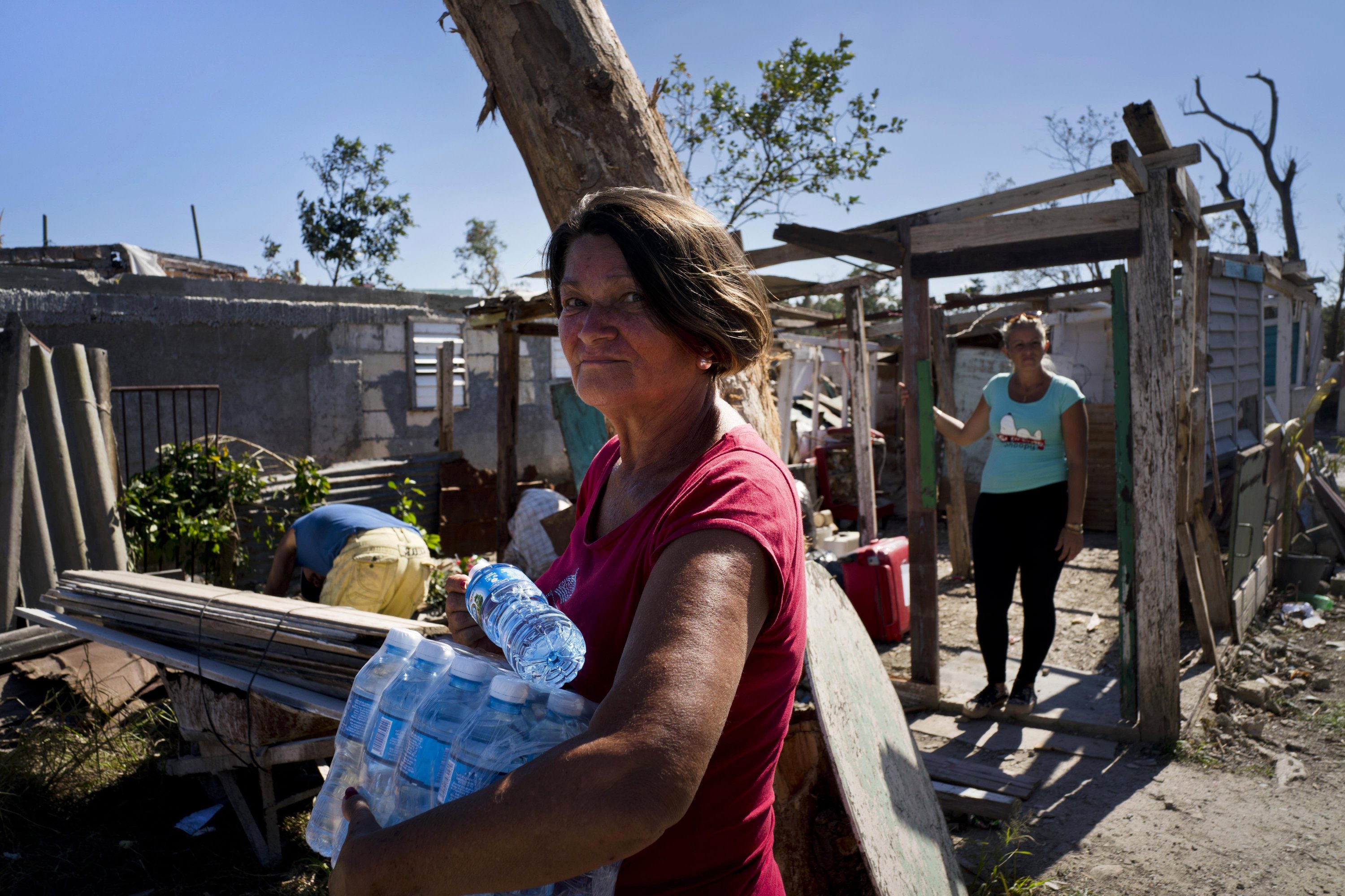 After tornado, Cuban state loses monopoly on disaster aid | AP News