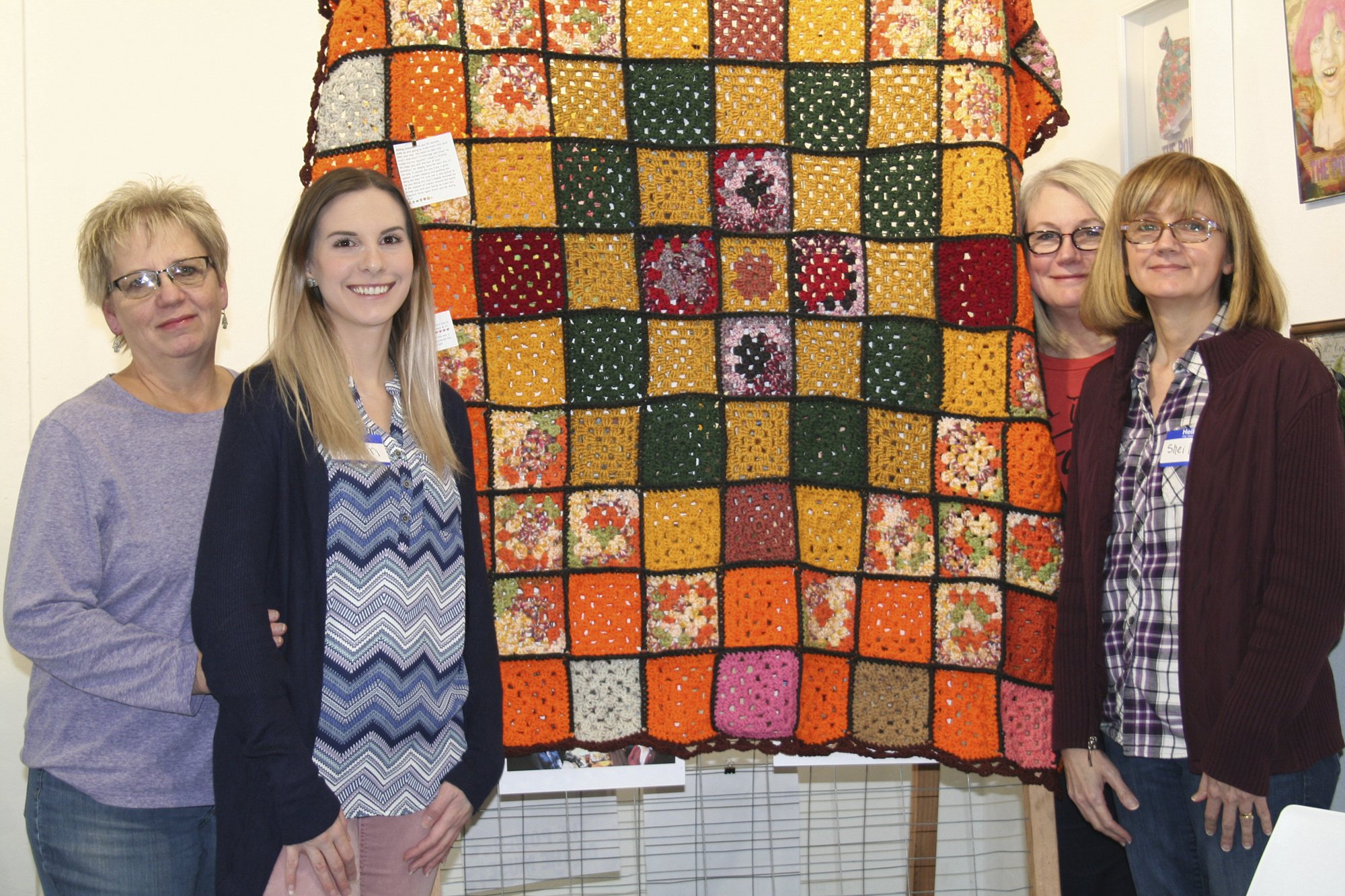 Wisconsin quilting effort for homeless people expands | AP News