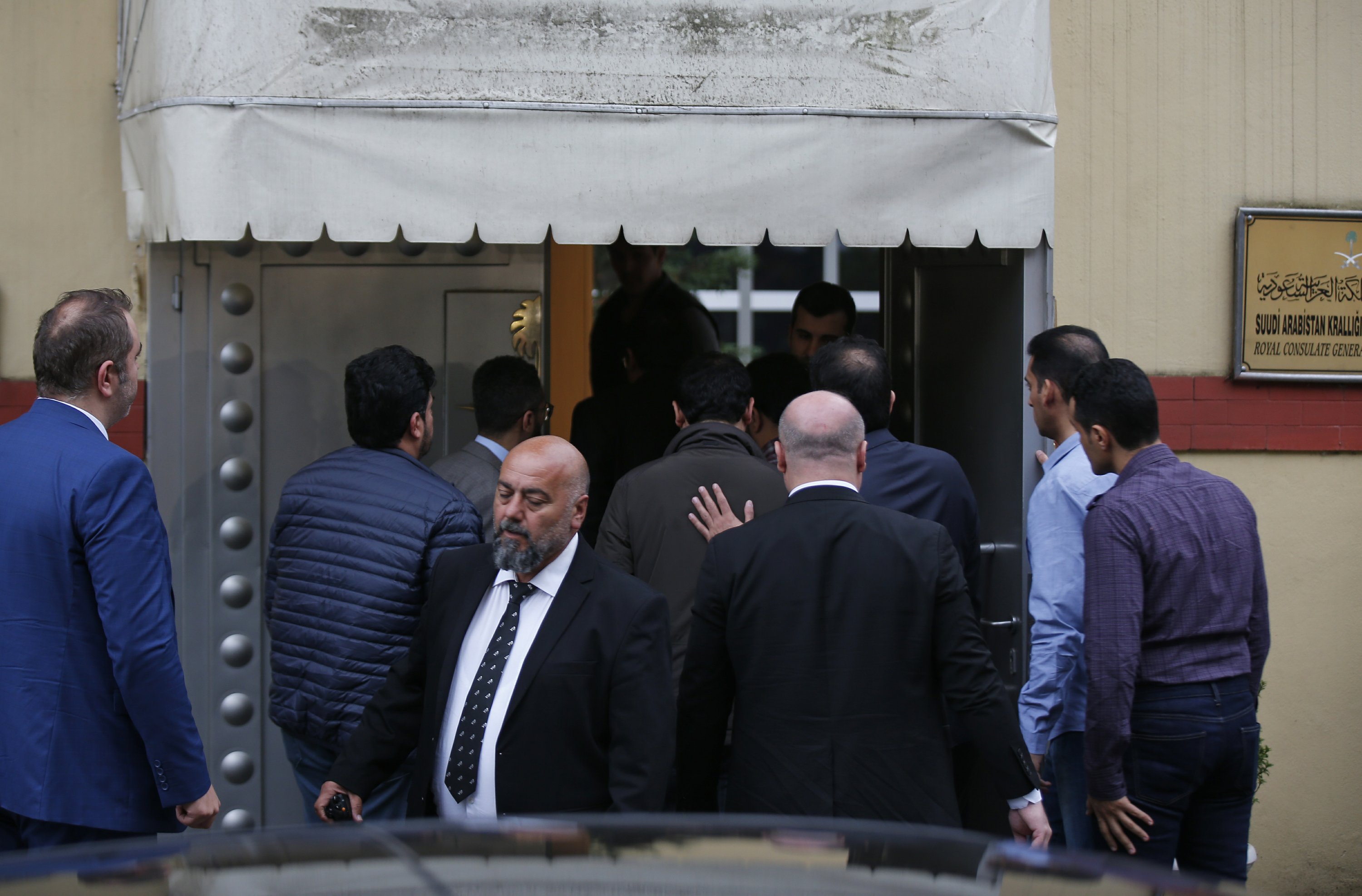 Trump suggests 'rogue killers' murdered Saudi journalist | AP News