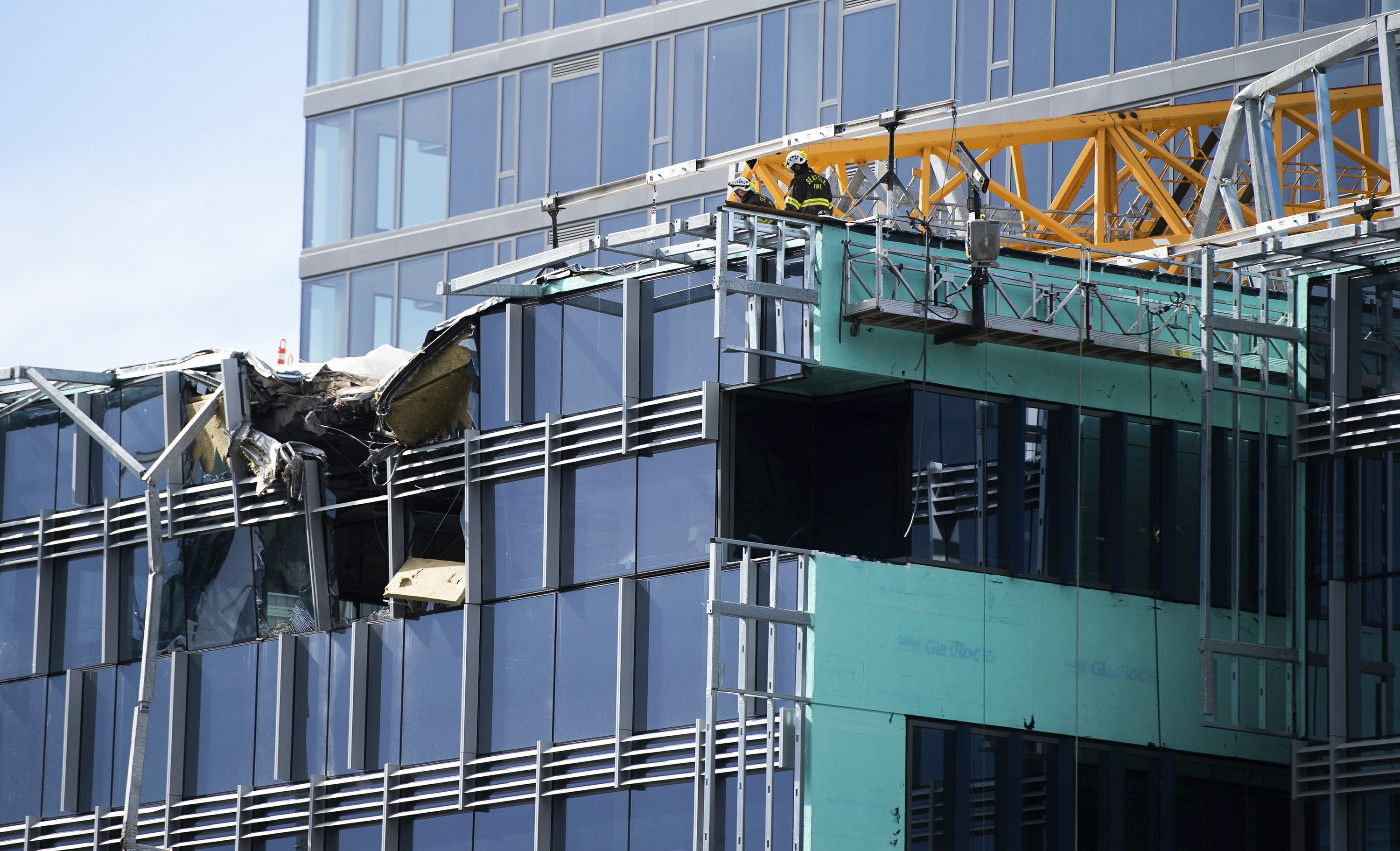 Latest: Mayor: 2 who died when crane fell were ironworkers | AP News