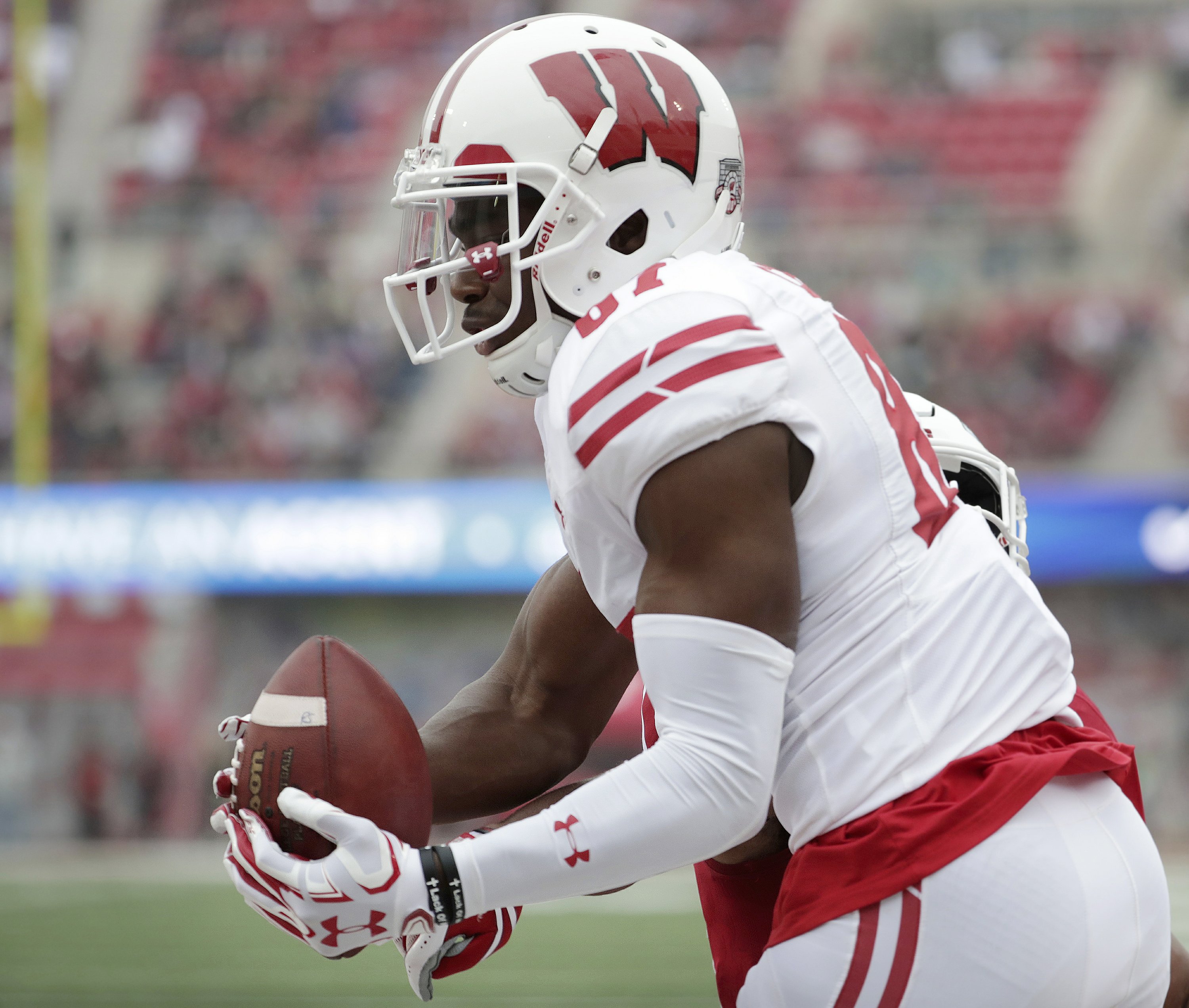 WR Trio Will Have To Pick Up Slack At No 4 Wisconsin AP News wr-trio-will-have-to-pick-up-slack-at-no-4-wisconsin-ap-news