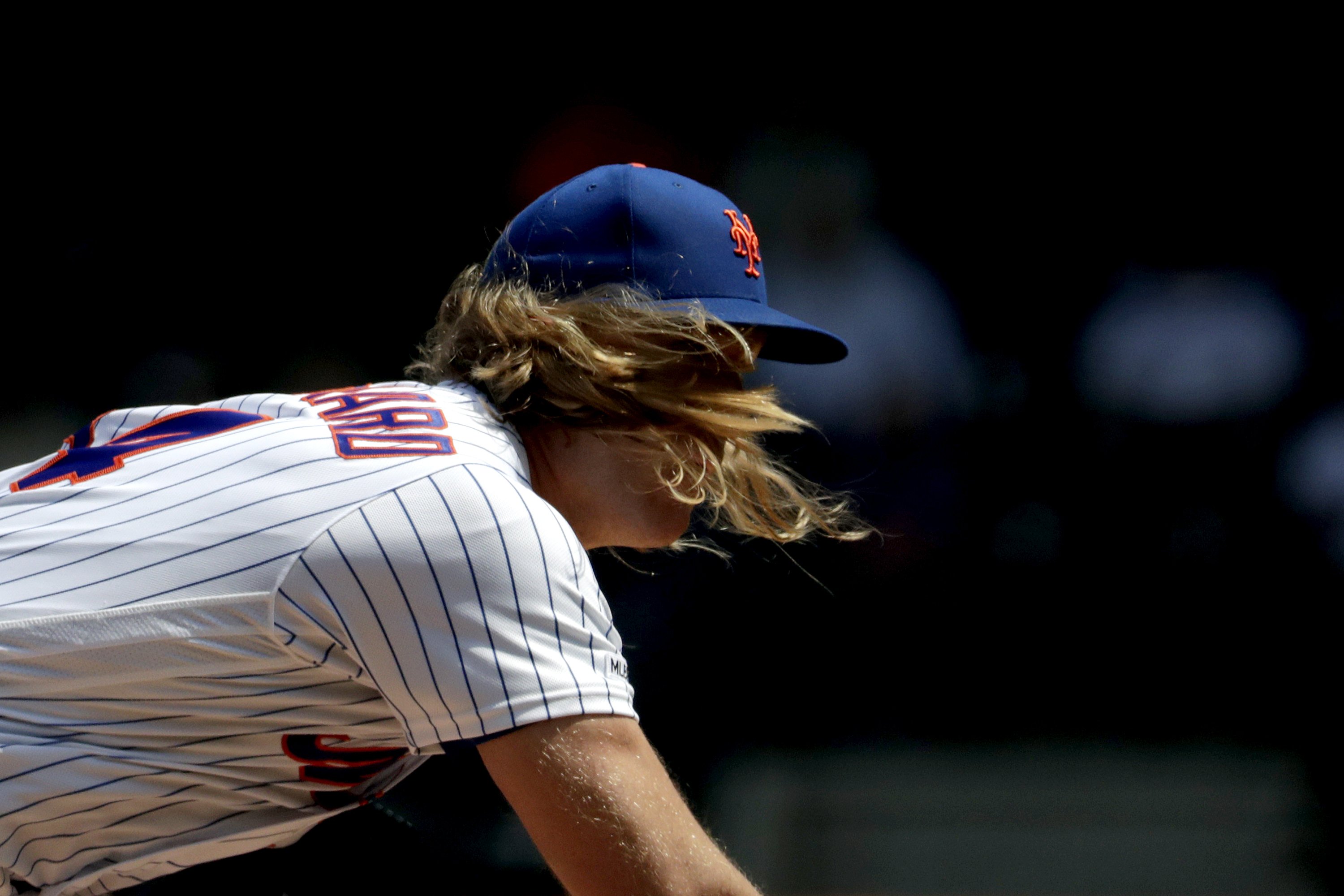 Thor strikes! Syndergaard HRs, goes 9 as Mets beat Reds 1-0 | AP News