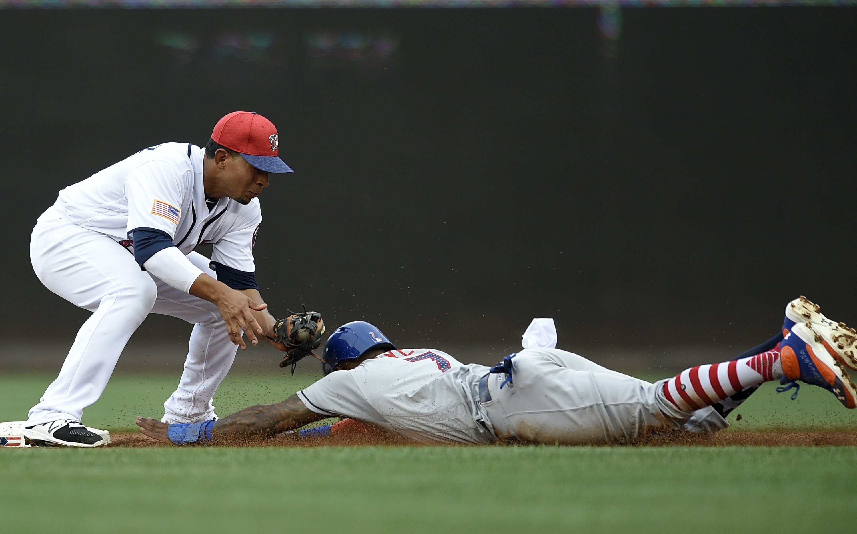 Raburn's hit with 2 outs in 9th gets Nationals by Mets, 3-2 | AP News