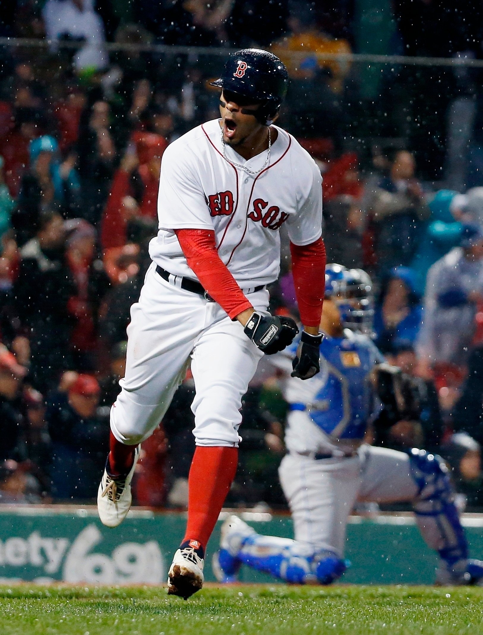 Boston cierra el mejor abril de su historia con triunfo a KC | AP News