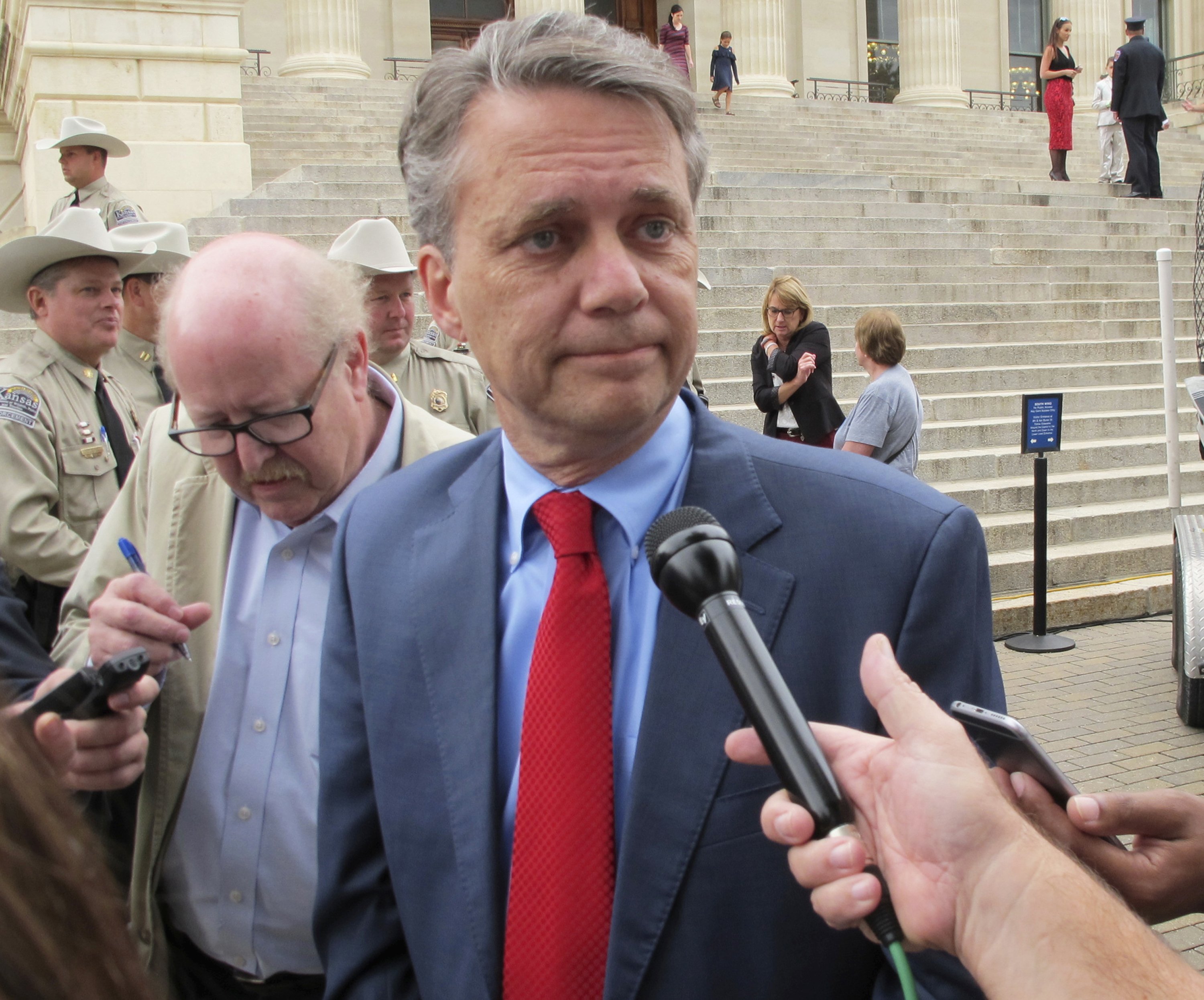 New Kansas governor faces wild race, possible spoiler's help | AP News