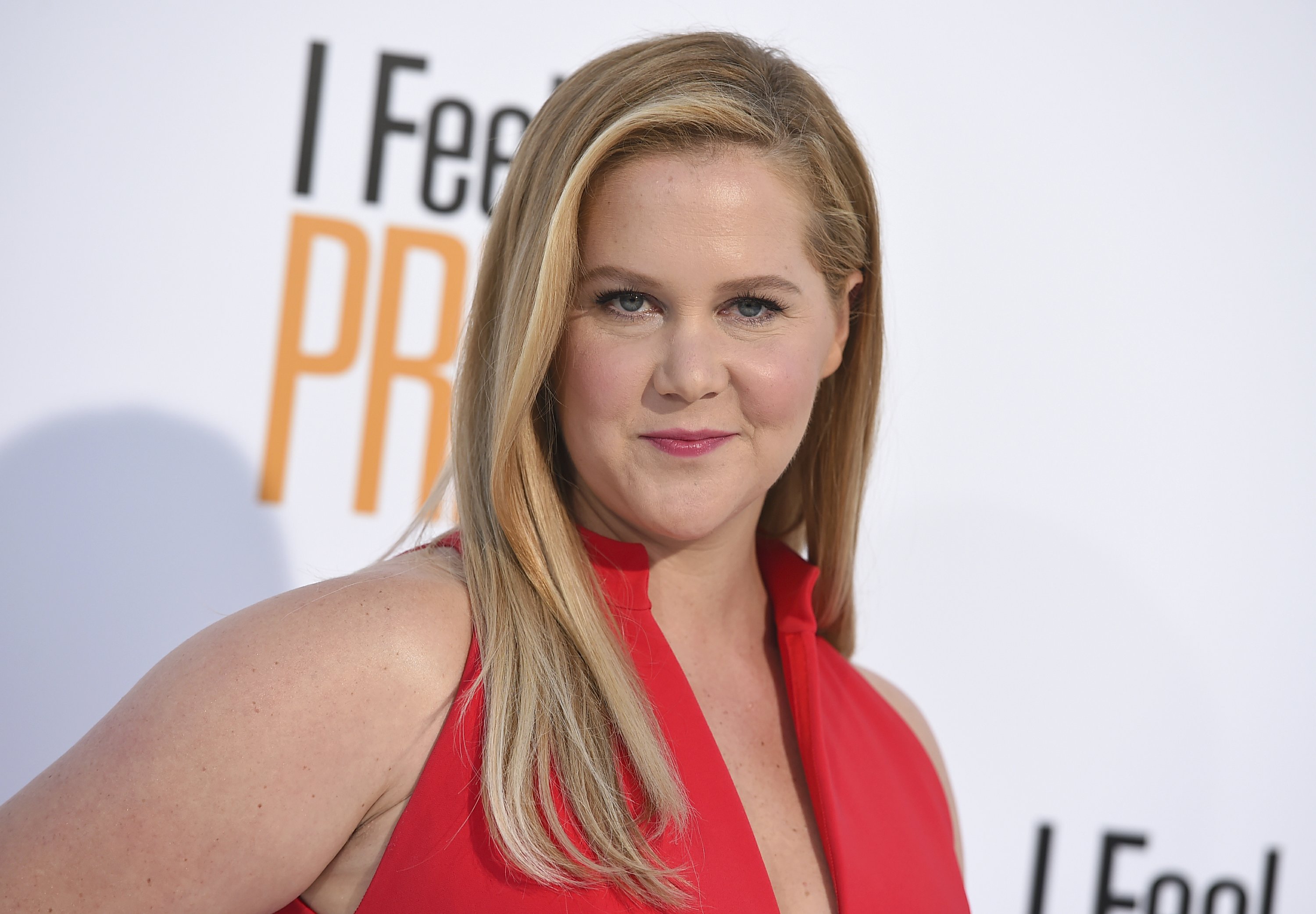 Amy Schumer gets into the podcast game | AP News