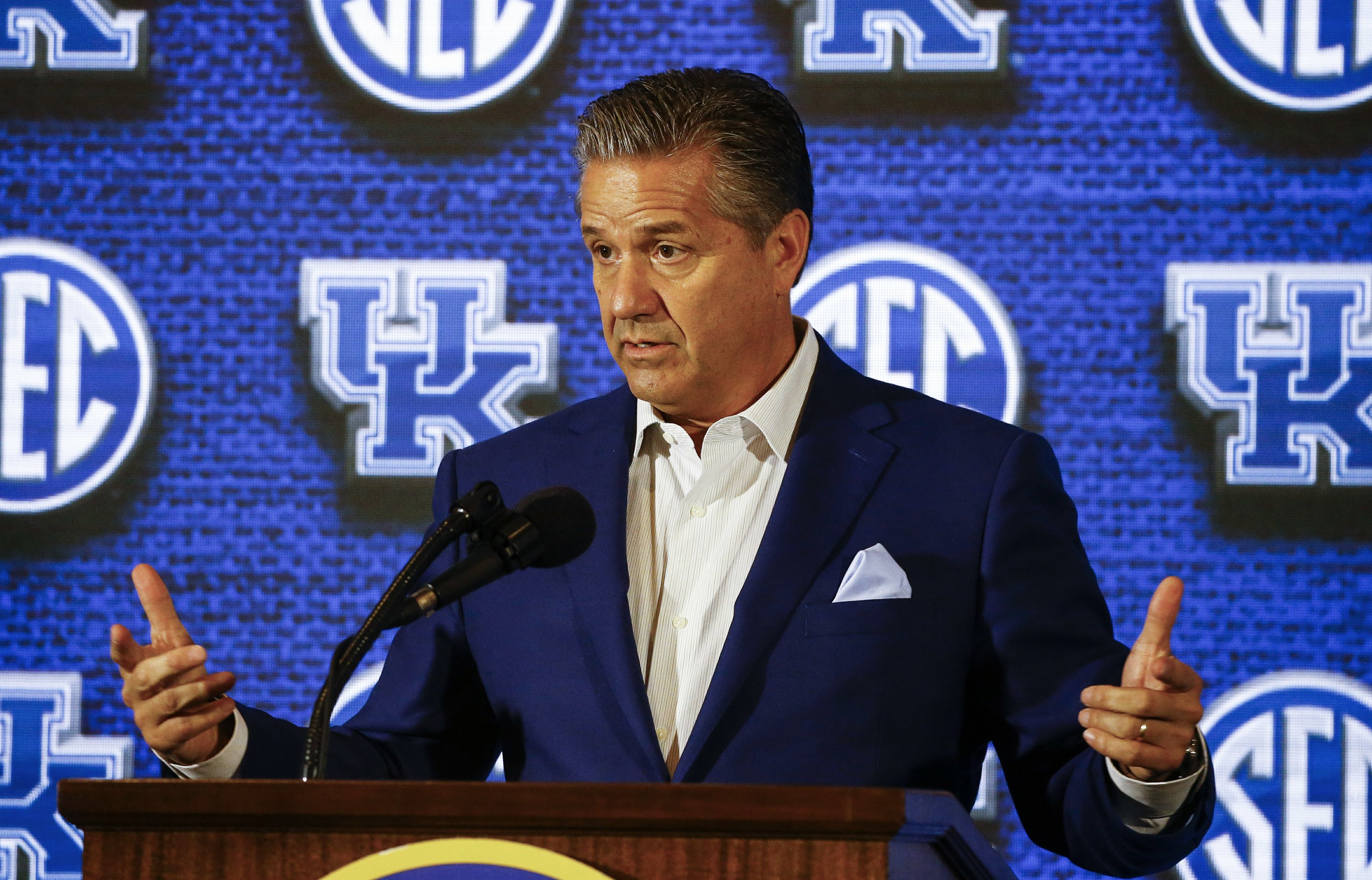 SEC banking on some veteran stars _ even Kentucky | AP News