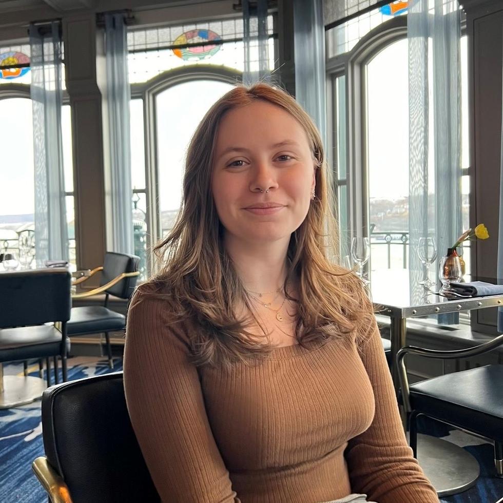 Emily Fowler- Graduate Spotlight | AIMS Education