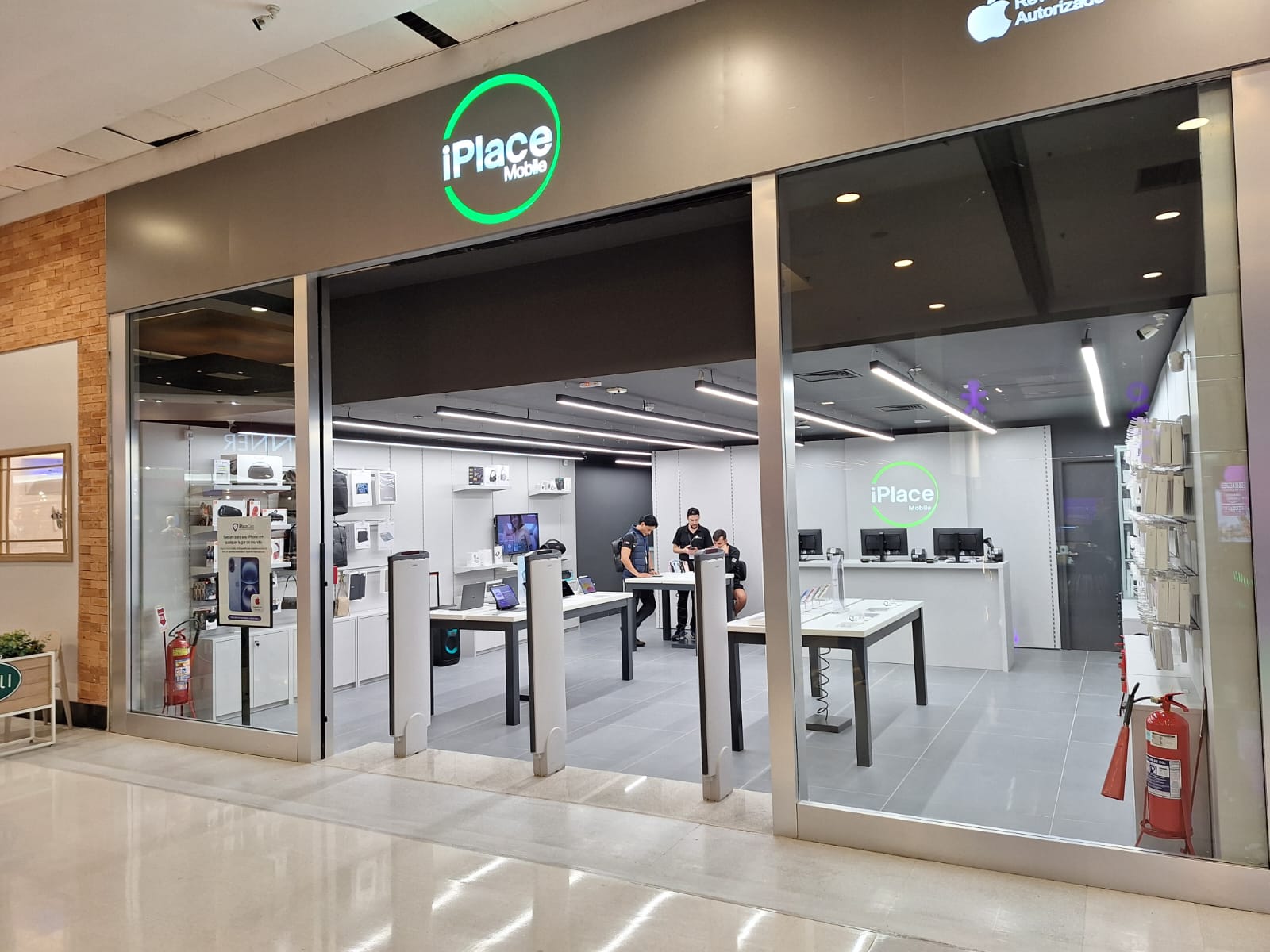 IPLACE | Shopping Nova América
