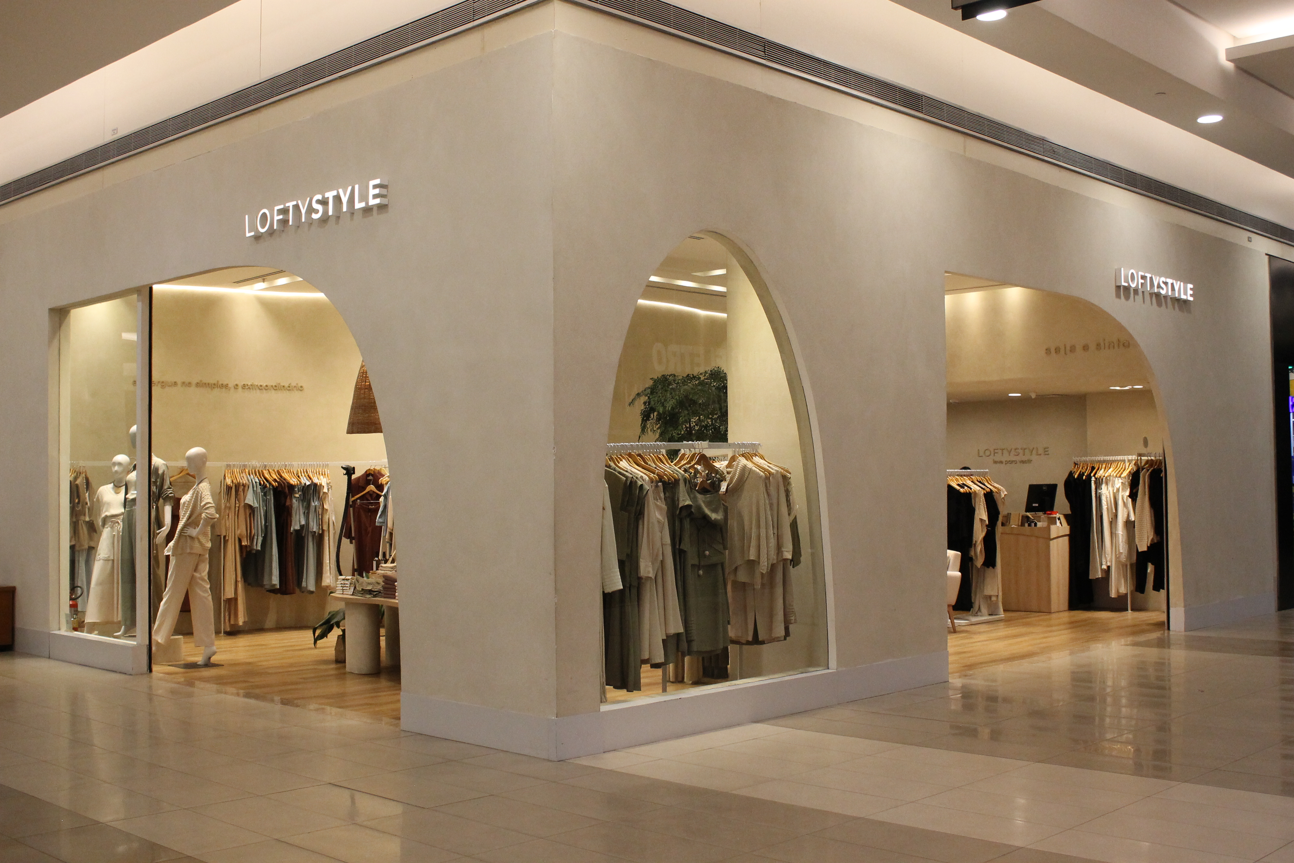 LOFTY STYLE | Golden Square Shopping