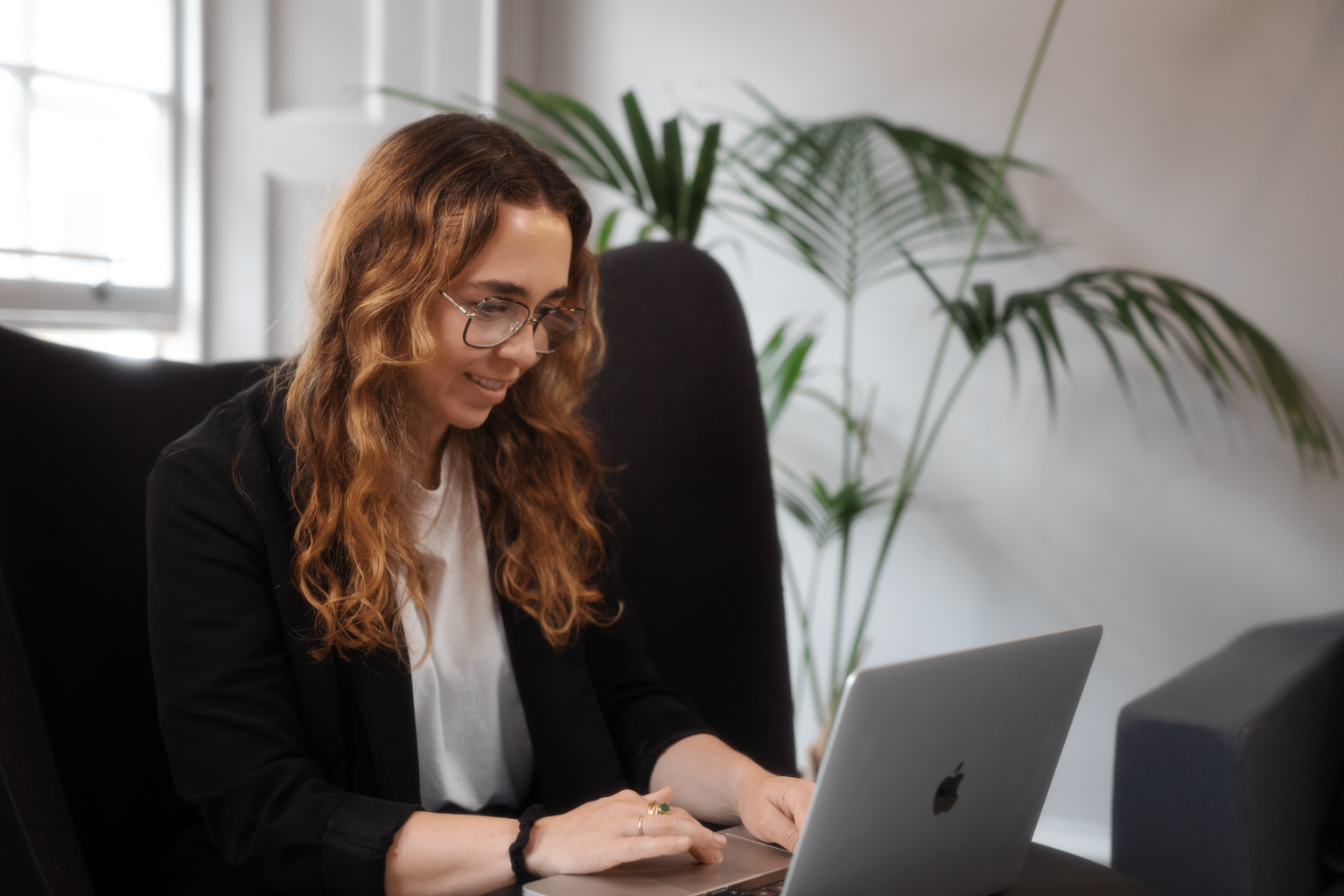 Why you NEED after hours call answering from virtual receptionists