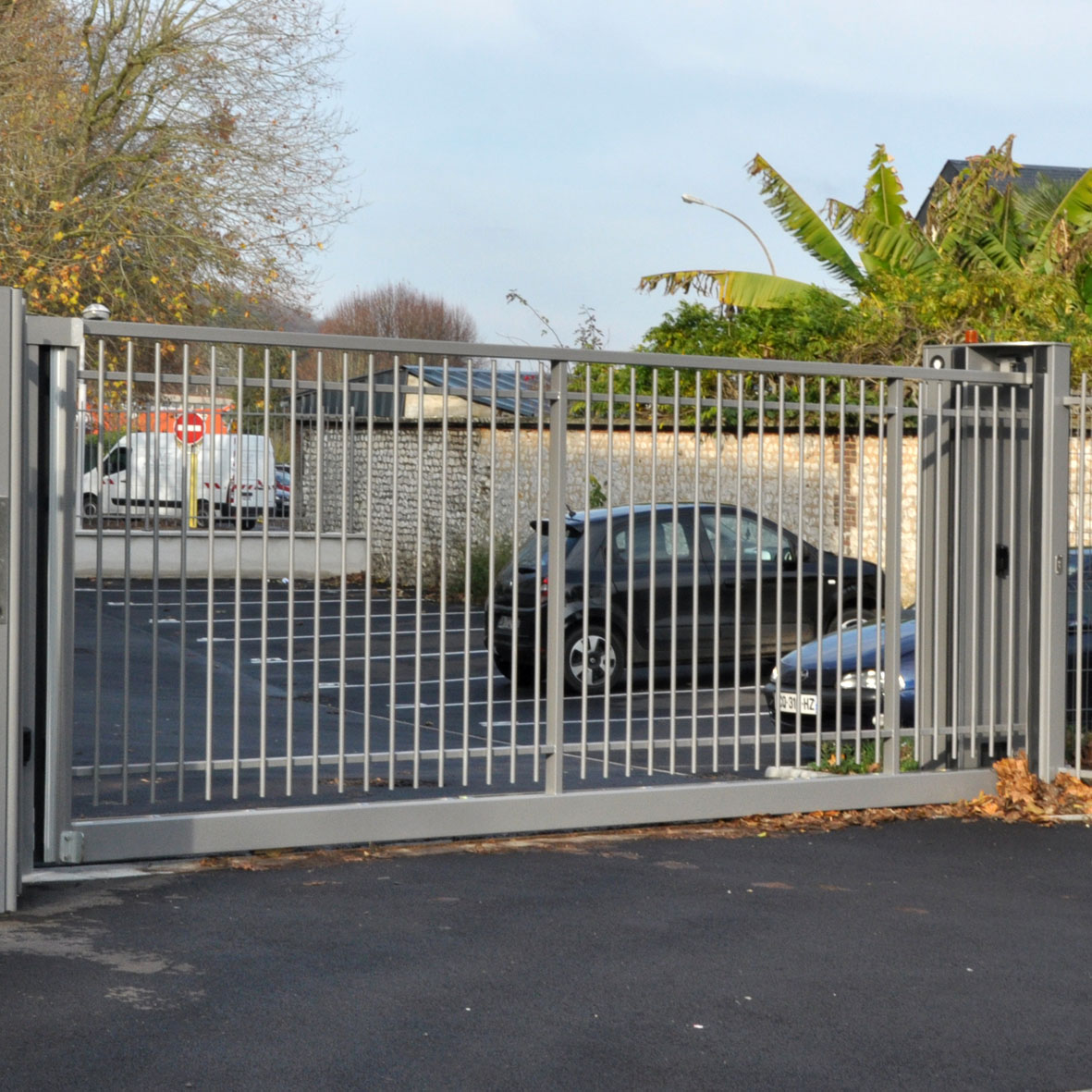 Portail roulant PRIMALIS™ de NORMACLO : fiche produit et informations ...