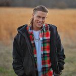 Email Address of @redferrin Instagram Influencer Profile - Contact ...