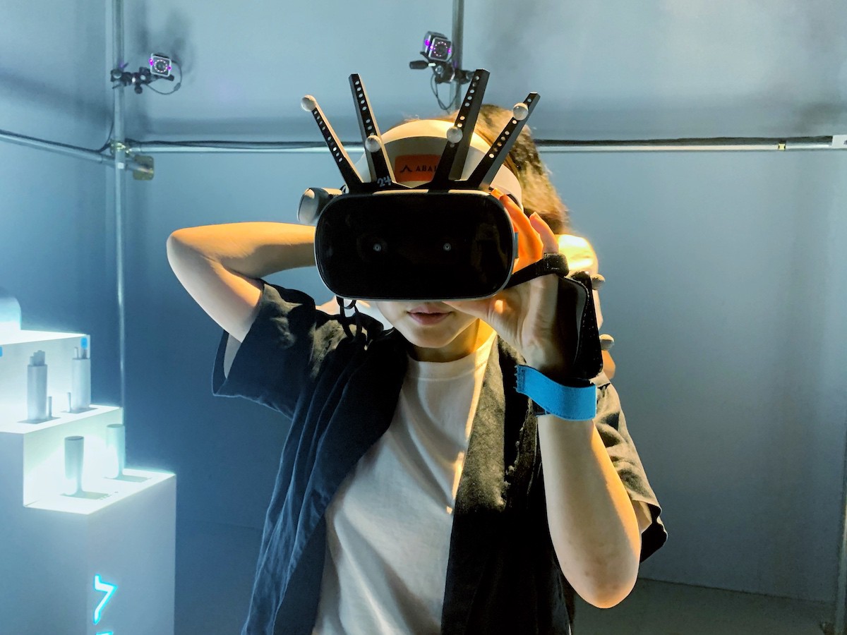 【9月末まで】大迫力の恐竜世界へタイムスリップ！？みんなで遊べる空間移動型VR「ABAL:DINOSAUR（アバル：ダイナソー）」が終了間近！| ASOBUILD | アソビル