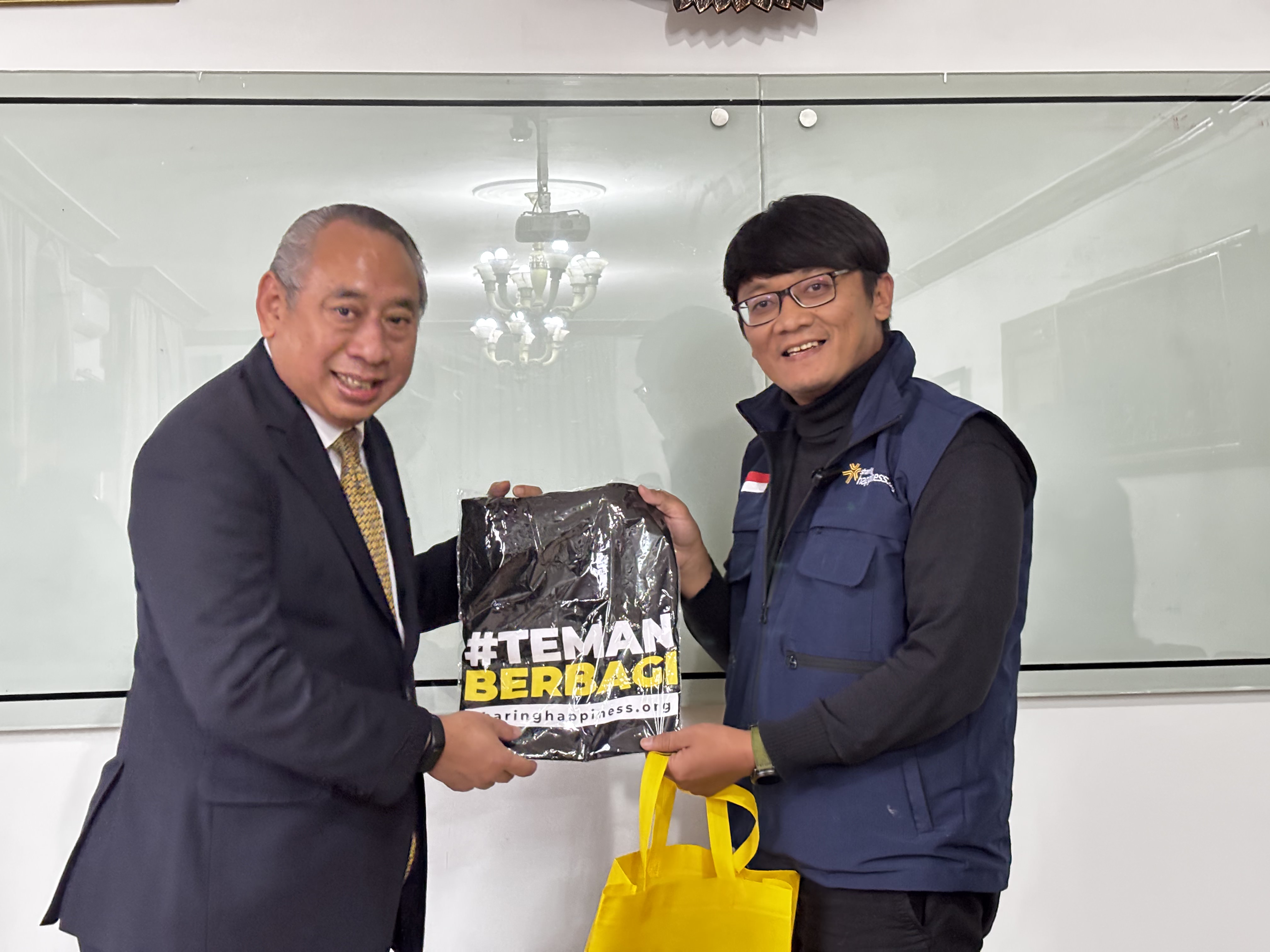 SharingHappiness | Kepedulian untuk Gaza: Seruan Sedekah di Tengah Derita Penjajahan