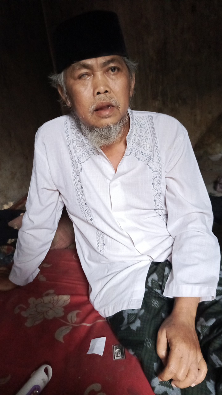 SharingHappiness | Korban Tabrak LariKini Abah Didi Jualan Ikan Keliling