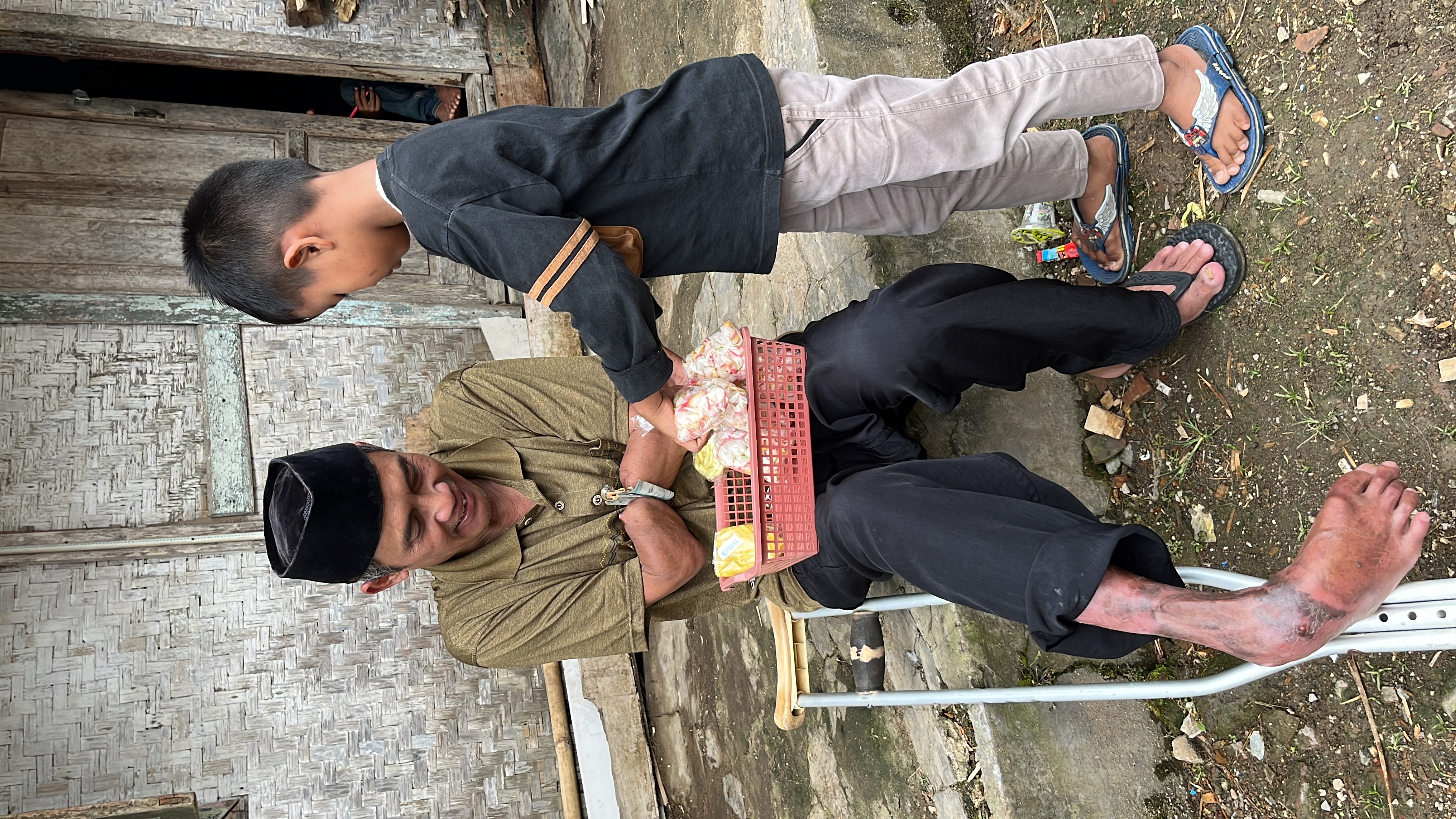 SharingHappiness | Tumbuh dari Keterbatasan Bantu Para Disabilitas Berdaya