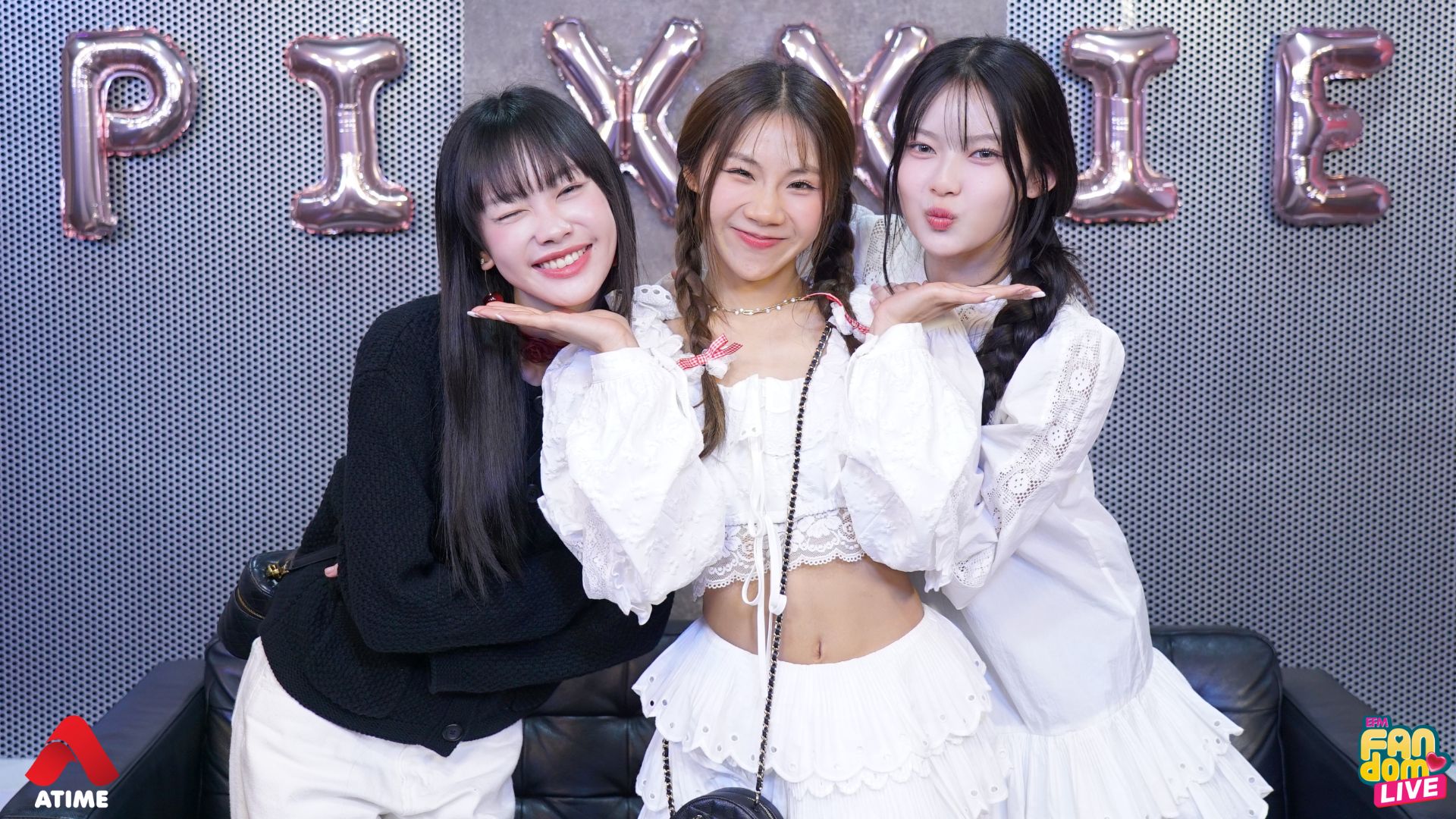 แม่มดสาวแห่ง T-POP ต้อง “PiXXiE” เท่านั้น! ยืนยันจากรางวัล EFM FANDOM AWARDS เสนอโดยเหล่า ...