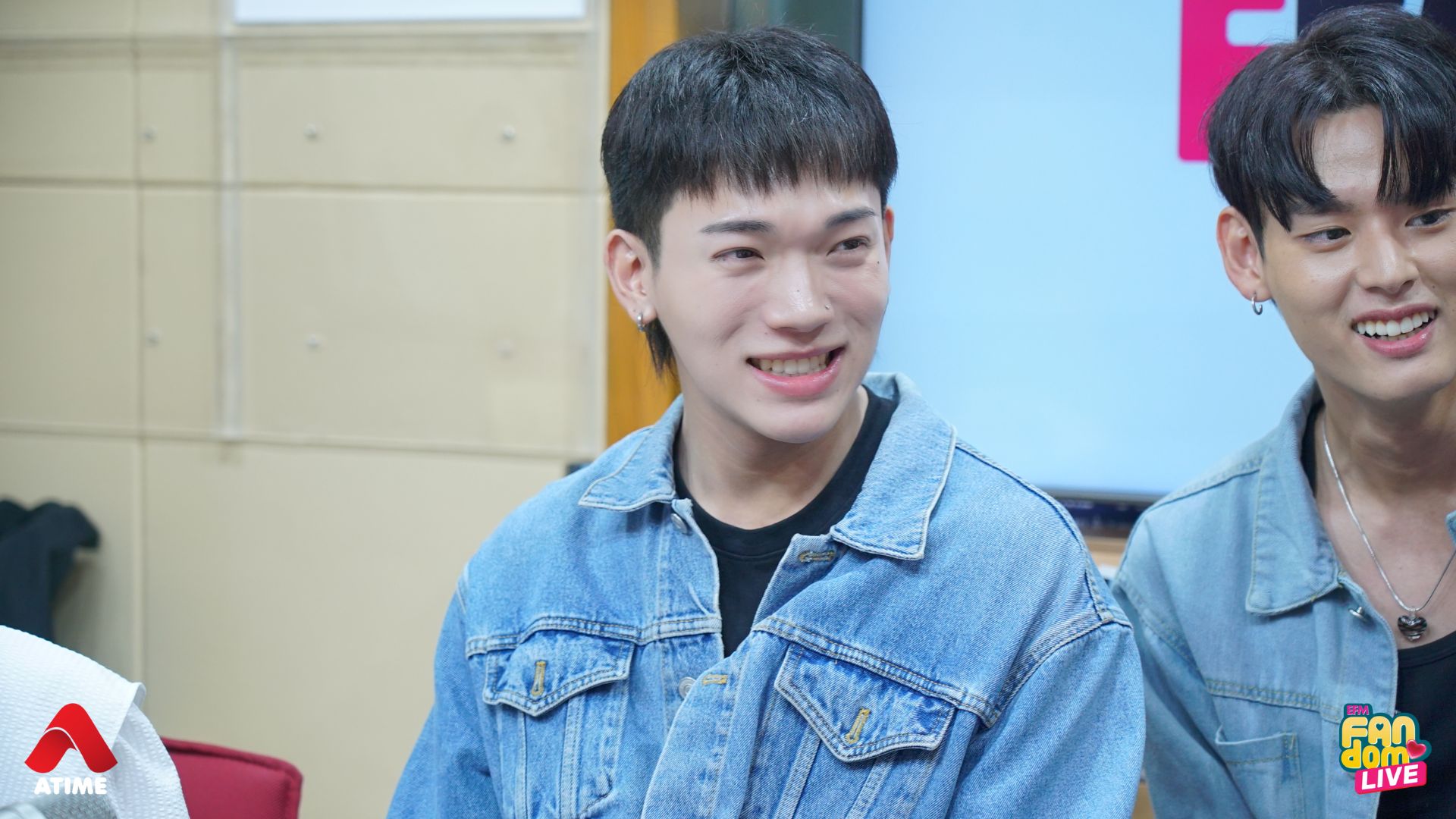 PERSES 5 หนุ่ม Bodyguard สุดเก่งแห่ง T-POP บอกเลยว่าหล่อ จนคว้ารางวัล EFM FANDOM AWARDS สาขา “บอ ...