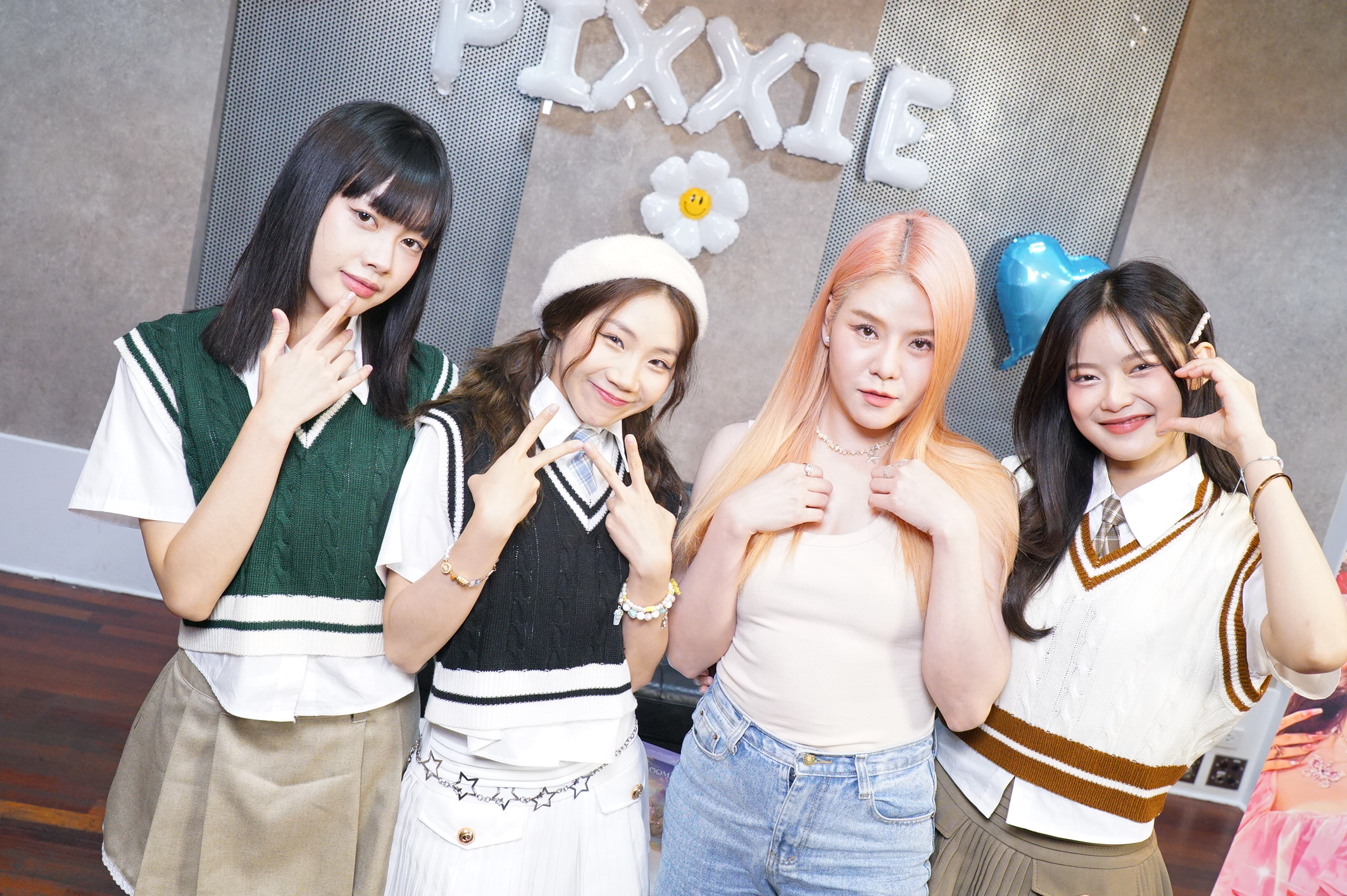 “PiXXiE” เกิร์ลกรุ๊ปสุดน่ารัก ที่ใครๆ ได้ทำความรู้จัก ก็ต้องตกหลุมรักพวกเธอมากกว่าเดิม!