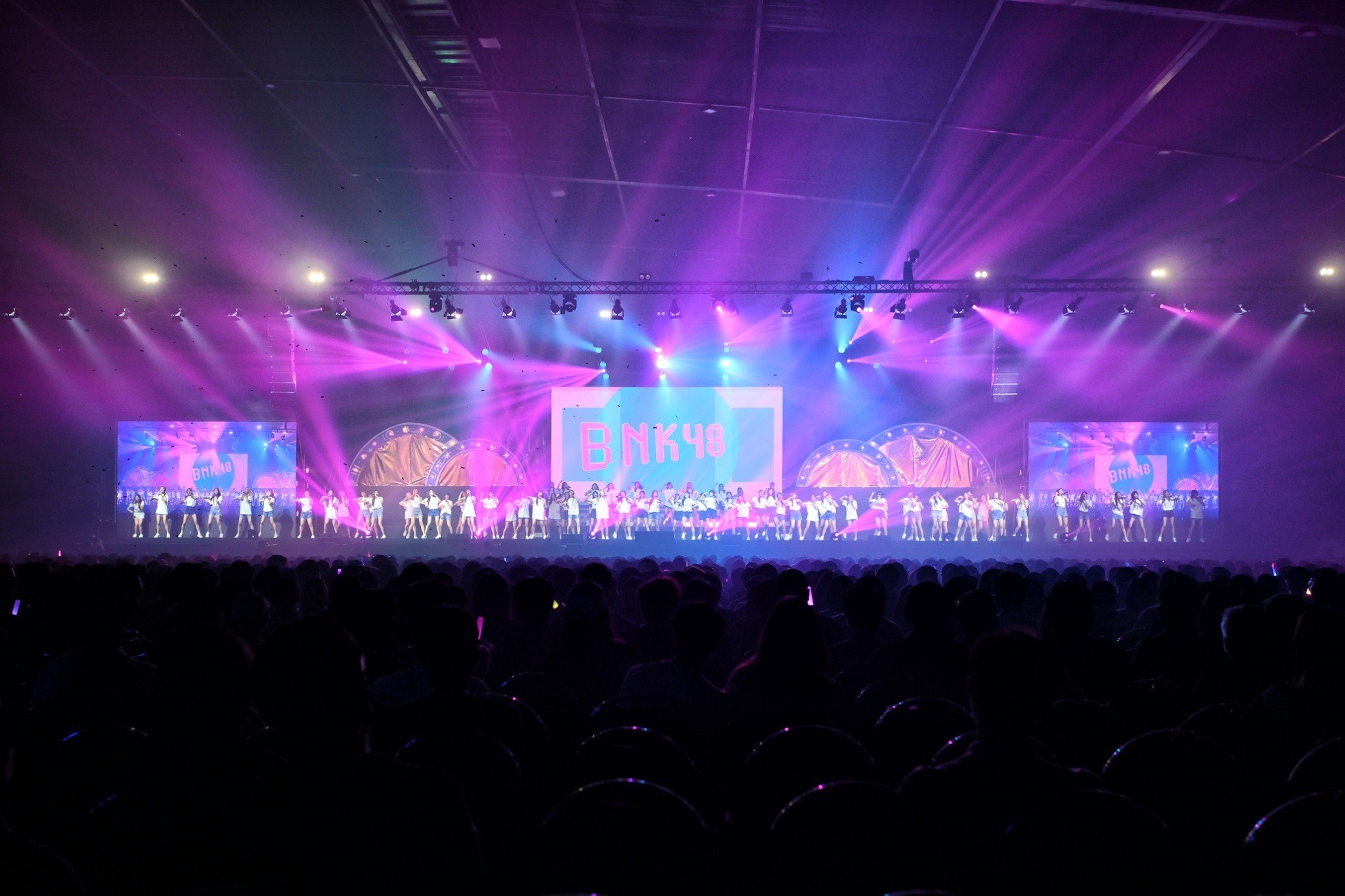 เก็บทุกโมเมนต์สำคัญใน BNK48 & CGM48 Request Hour 2022 ครั้งแรกของ48 ...