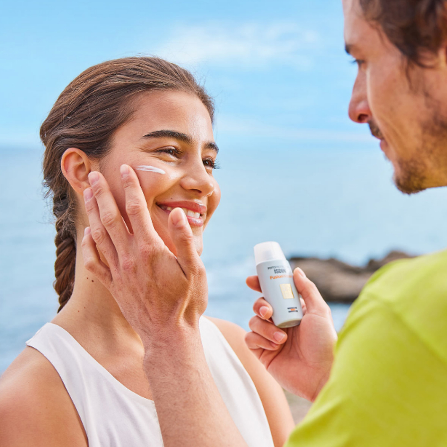 Isdin Sunscreen Fotoprotector Spf50 Fusion Water 50ml - Aesthetic Today UAE