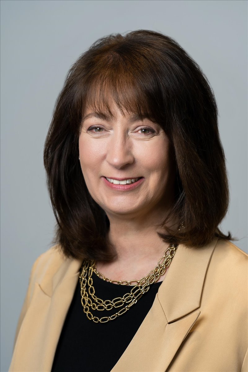 Angie Haug Team