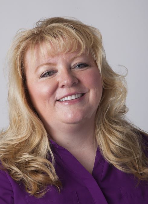 Karen Dallas at Keller Williams Consultants Realty