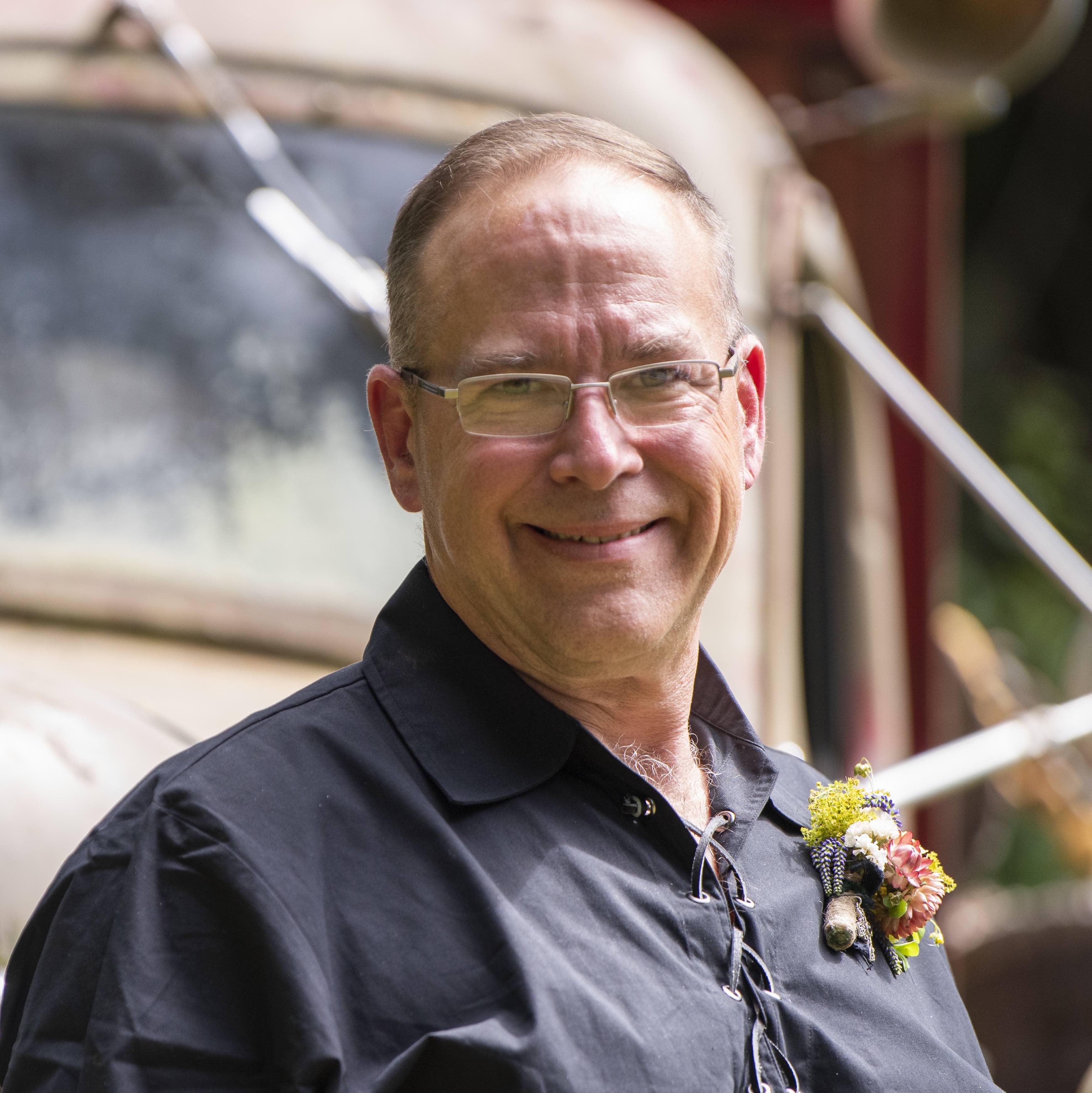 Robert Krieg's Instagram, Twitter & Facebook on IDCrawl