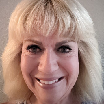 Kristen Loesch at Keller Williams DTC, LLC