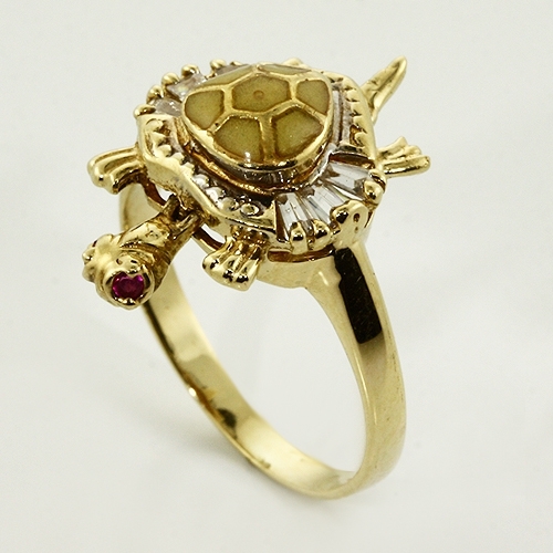 14K Yellow Gold Turtle Ring with Sapphires and Rubies | Outofpawn.com