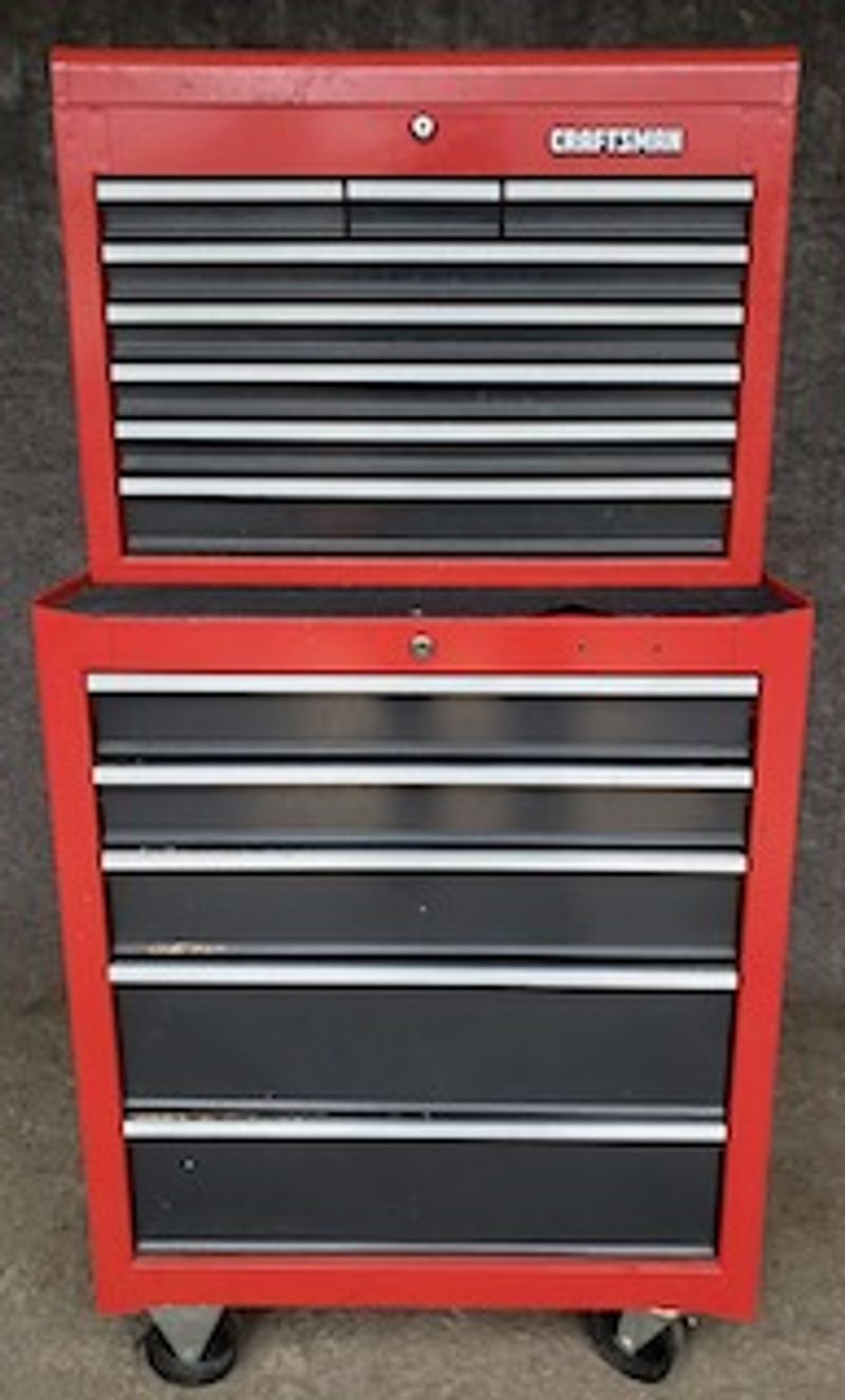 Craftsman tall tool chest - - Lot 285