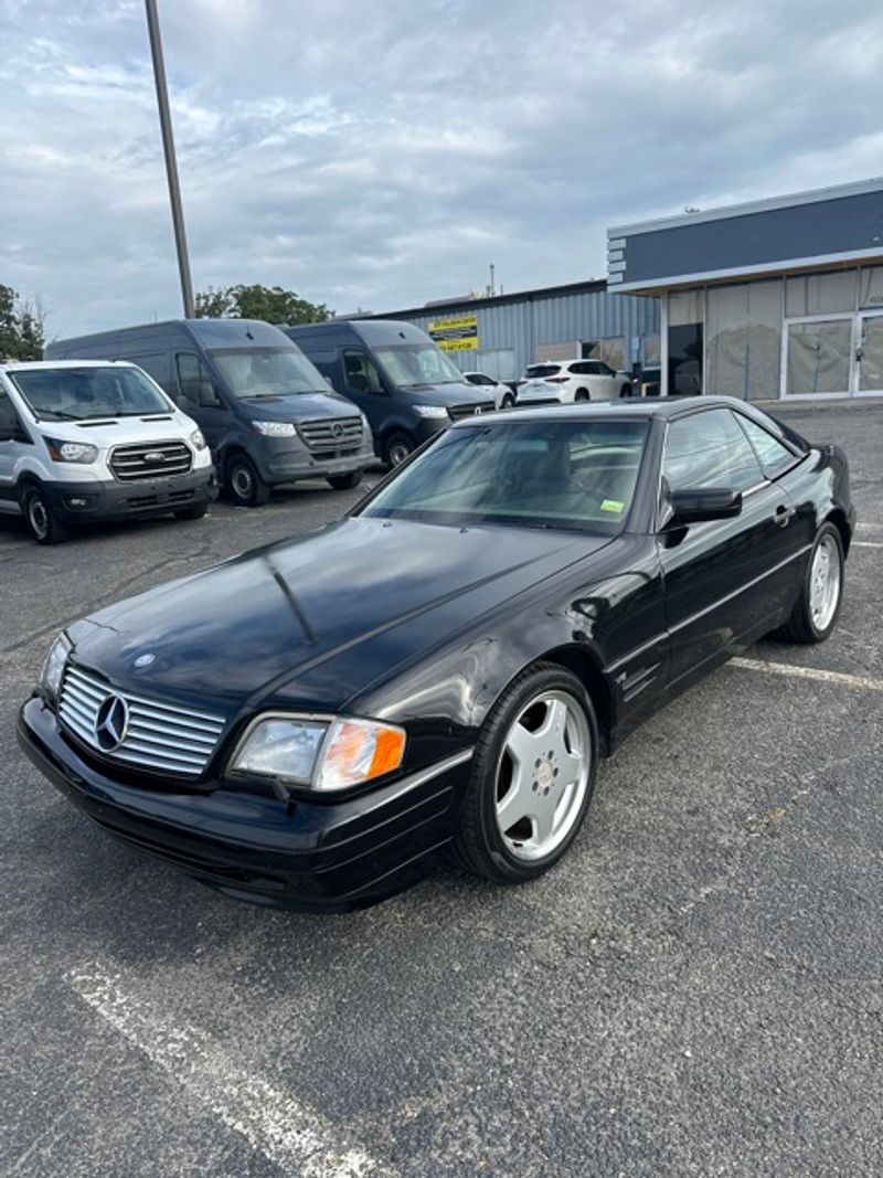 1997 Mercedes SL500 Convertible Auction. Temple Hills MD