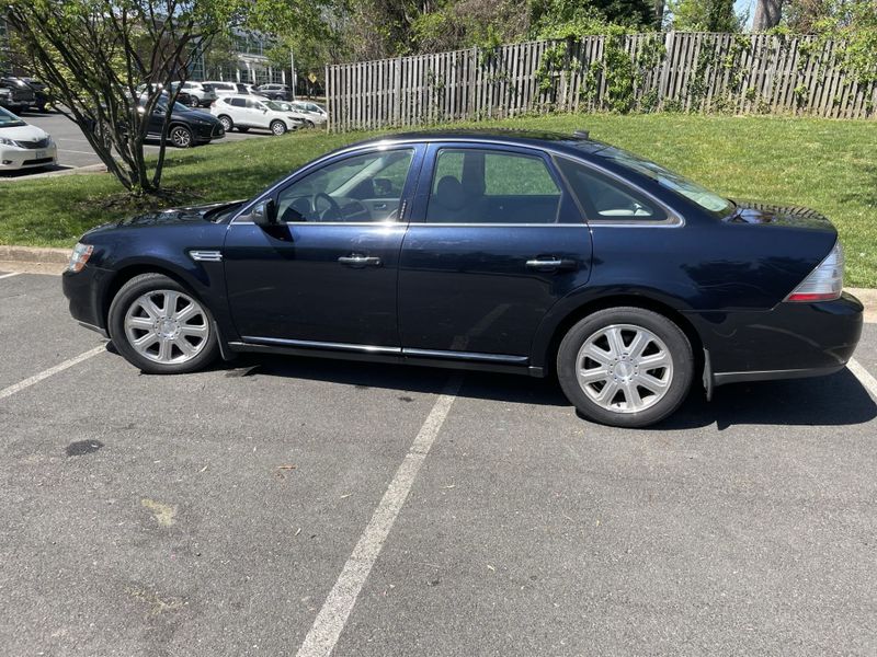 Q1170 2008 Ford Taurus