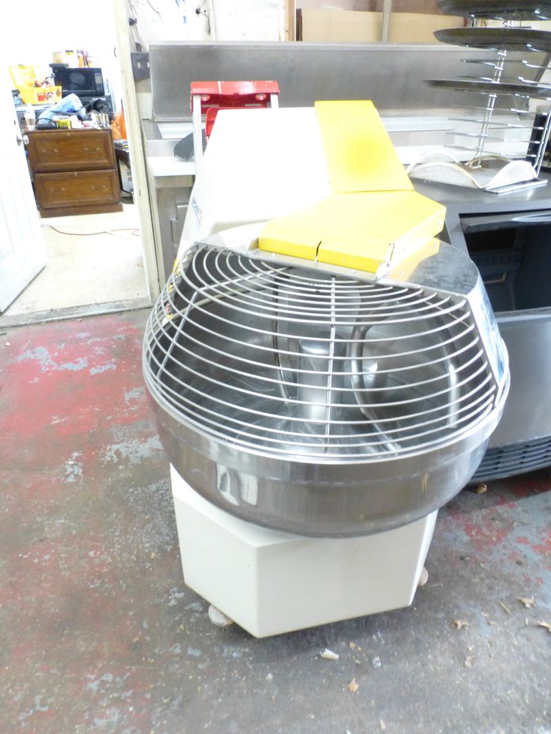 Mecnosud 80qt Dough Power Mixer - This unit is Italian Made mixer that ...