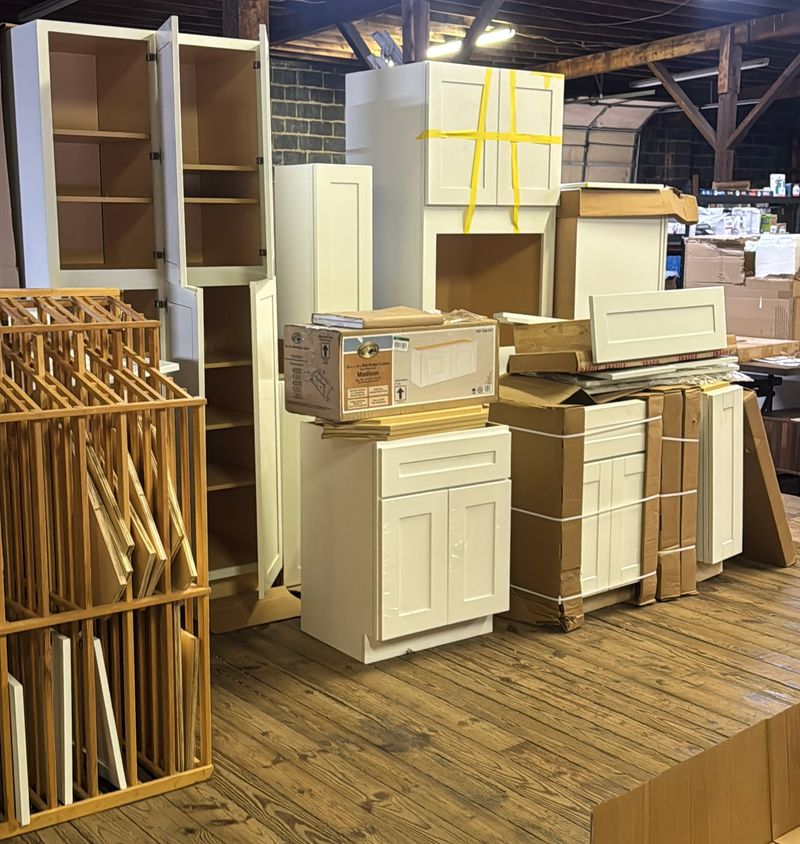 Kitchen Cabinets | Alberta, VA Online Auction | Daniel Auction