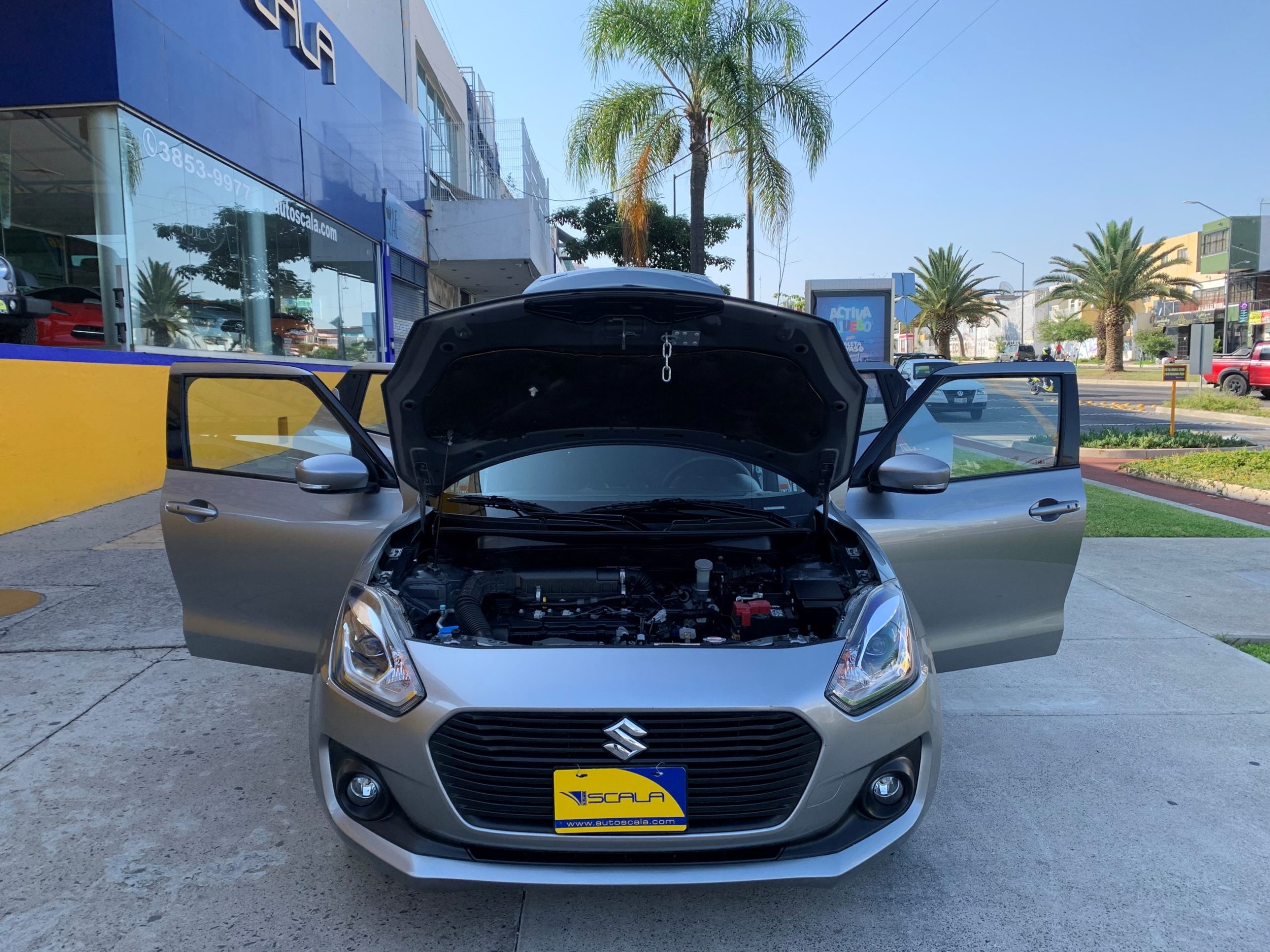 Suzuki Swift GLX 2019 Automático - Autos Guadalajara