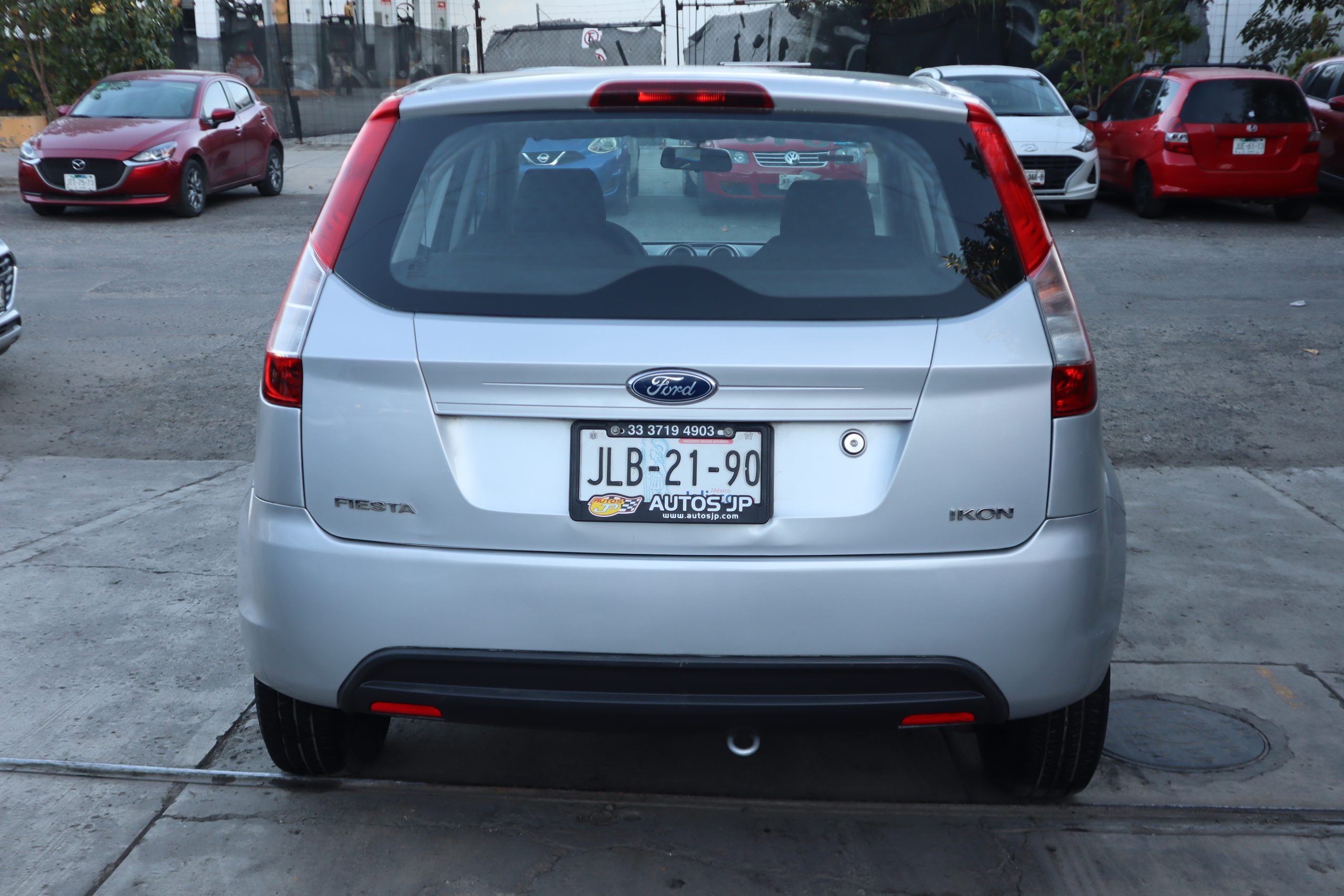 Ford Fiesta Ikon 1.6 Ambiente Ac Mt 2013 Manual - Autos Guadalajara