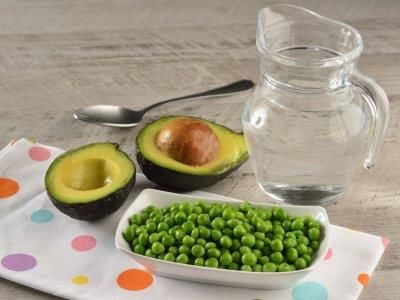 Chícharos con aguacate de 88 Kcal - Receta fácil en la app Avena