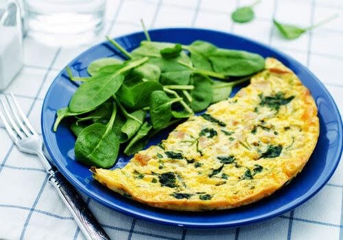 Omelette con espinacas de 91 Kcal - Receta fácil en la app Avena
