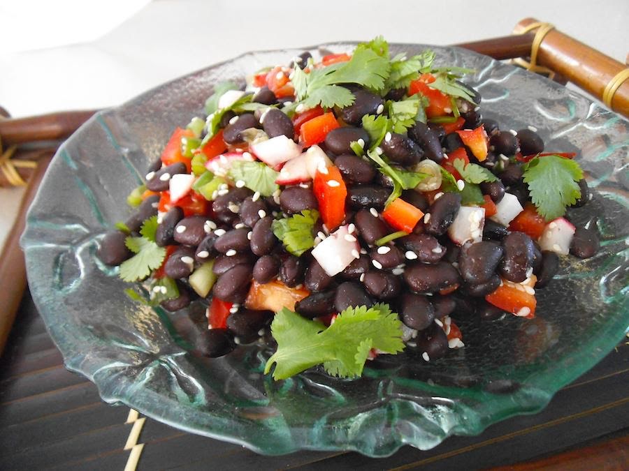 Ensalada de frijol y ajonjolí de 211 Kcal - Receta fácil en la app Avena