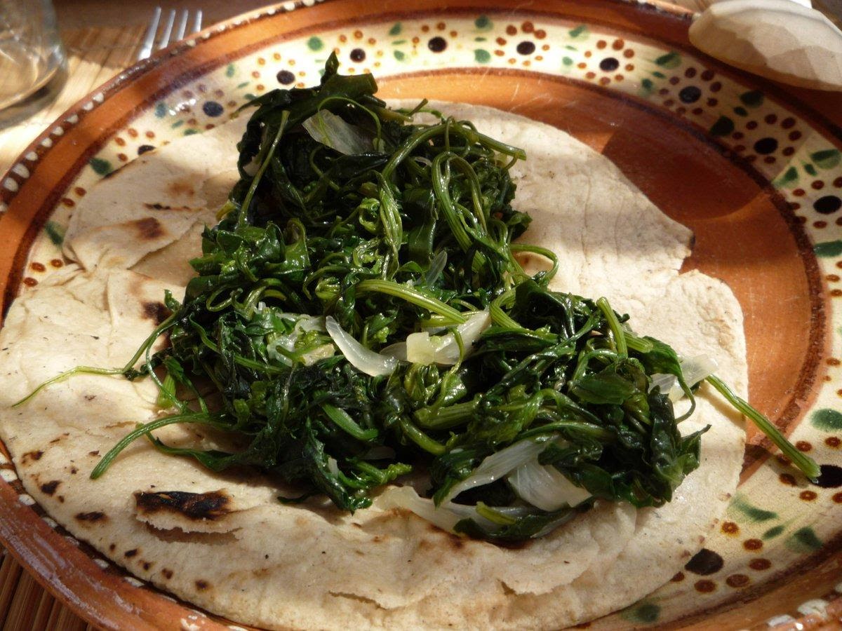 Tacos de espinaca de 156.2 Kcal - Receta fácil en la app Avena