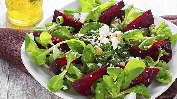 Ensalada de betabel y queso de cabra de 174 Kcal - Receta fácil en la ...