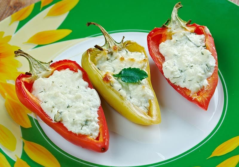 Pimientos con queso crema de 63 Kcal - Receta fácil en la app Avena