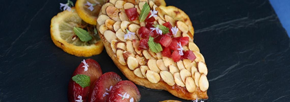 Pollo almendrado con salsa de ciruela de 173 Kcal - Receta fácil en la ...