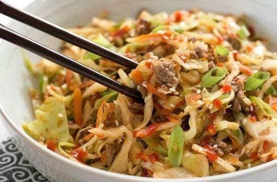 Minced meat with cabbage salad de 178 Kcal - Receta fácil en la app Avena