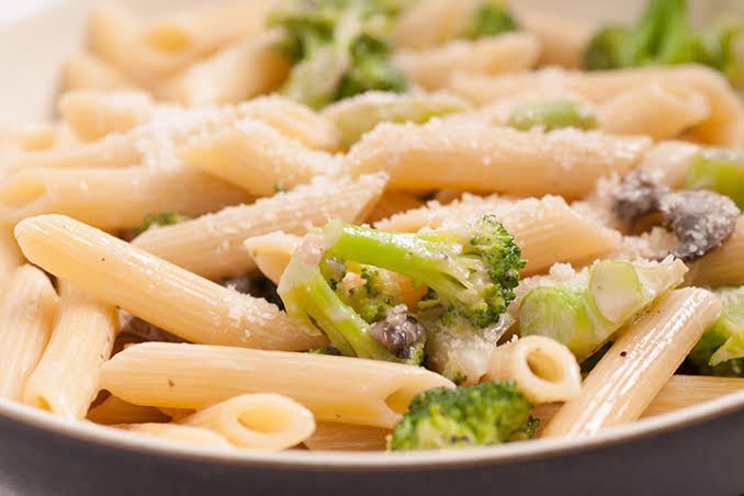 Pasta con brócoli de 117 Kcal - Receta fácil en la app Avena