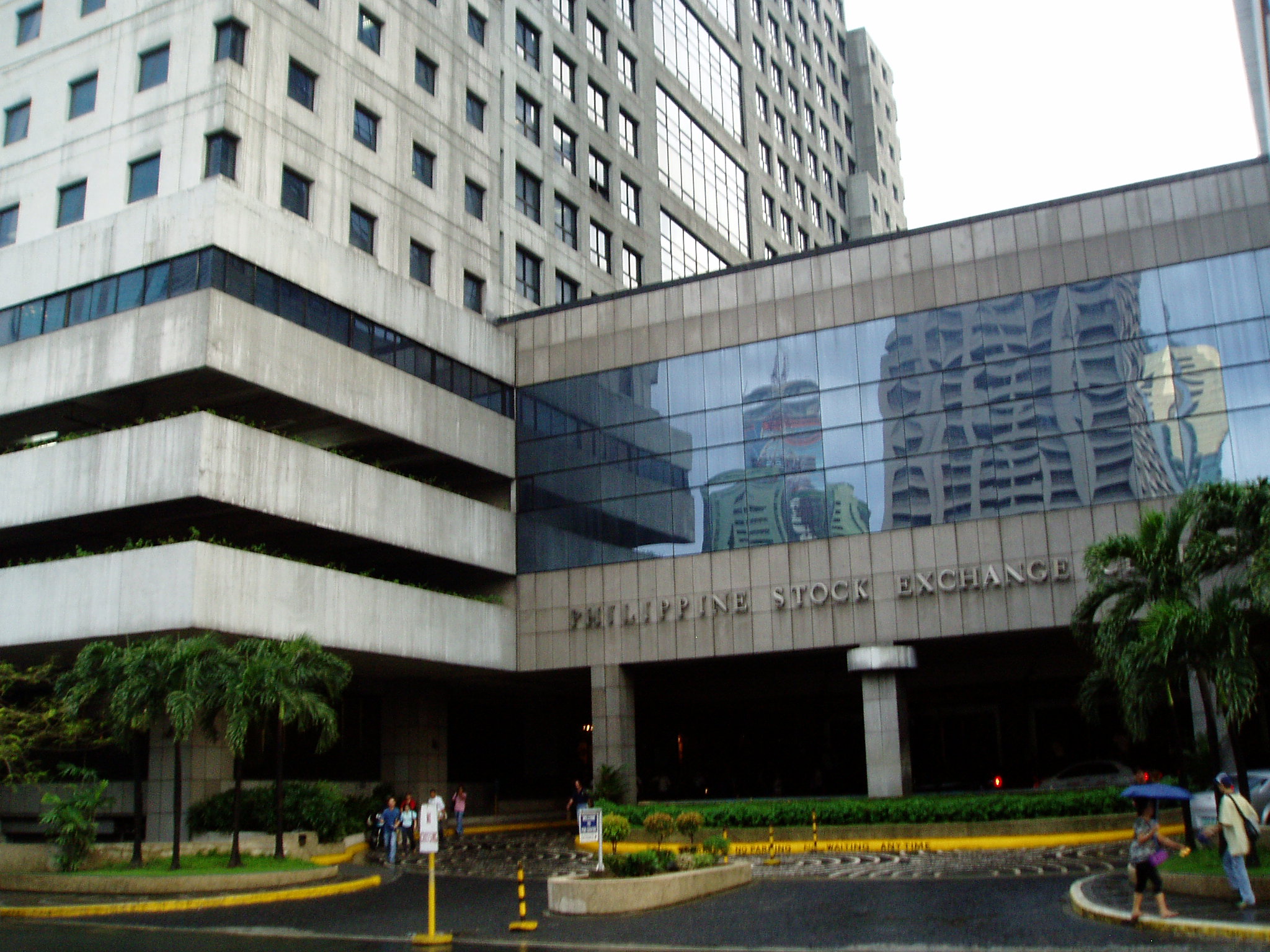 Tektite East Tower Unit